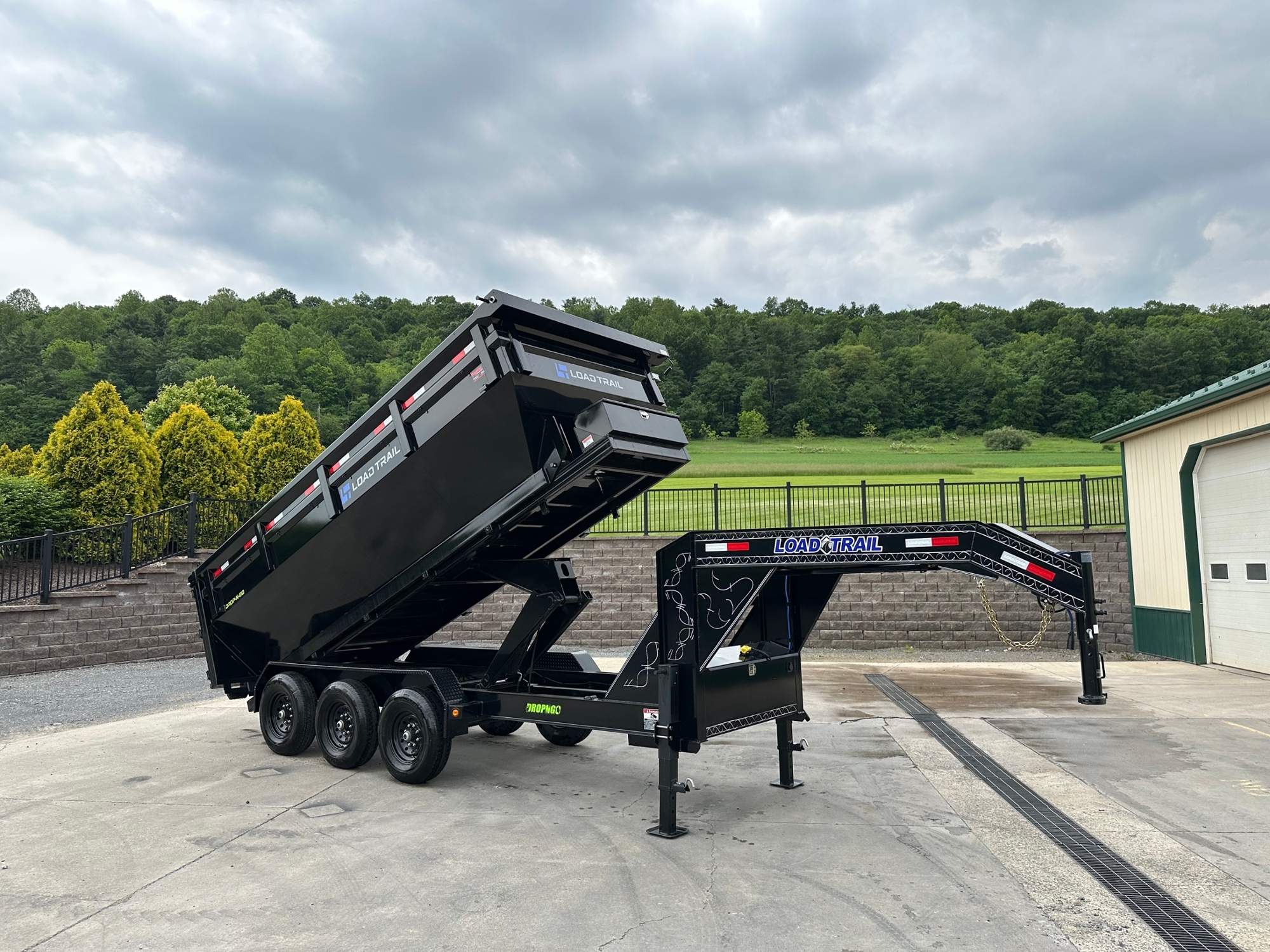 Load Trail Drop-N-Go Tri-Axle Roll-Off Dump 16' Equipment For Sale ...