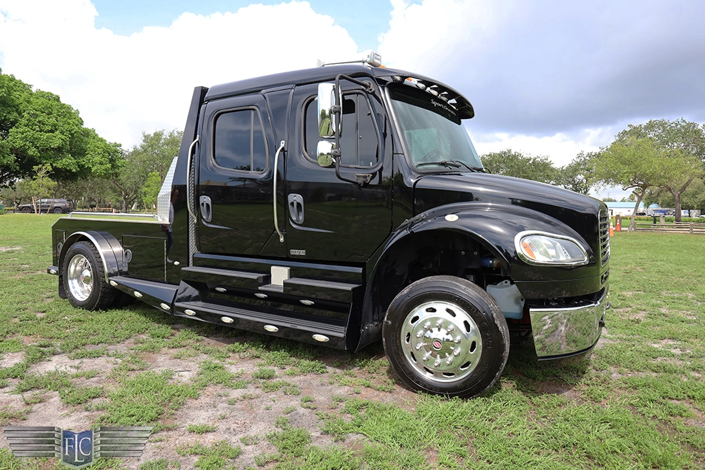 Used Freightliner Sport Chassis P2 Hauler For Sale - Commercial Truck ...