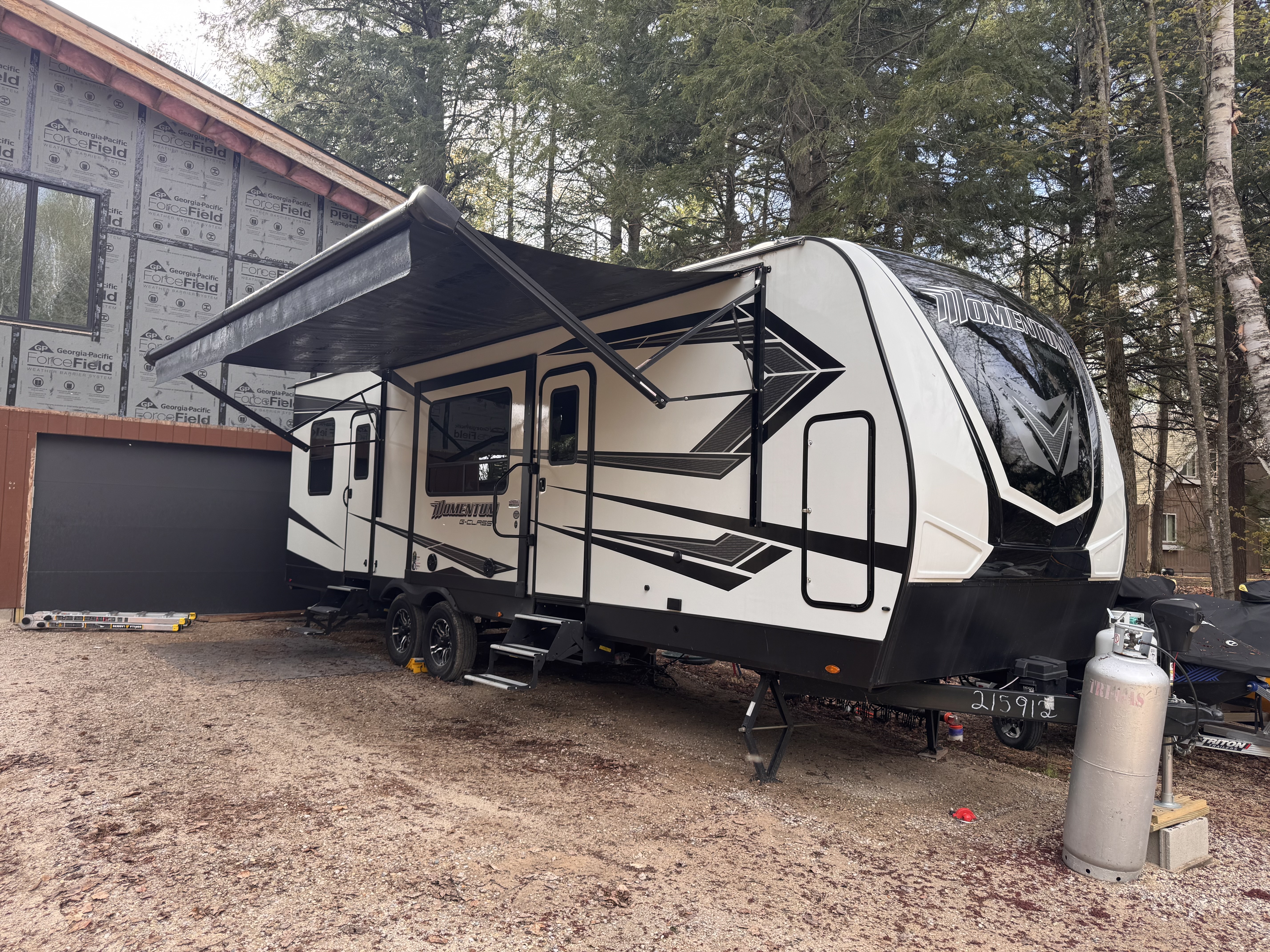 Grand Design Momentum G-Class RVs For Sale near Traverse City, MI - RV ...