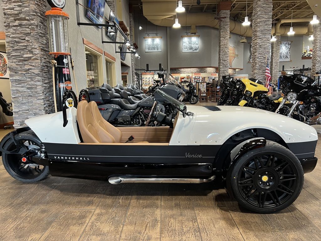 Vanderhall Venice 0 60