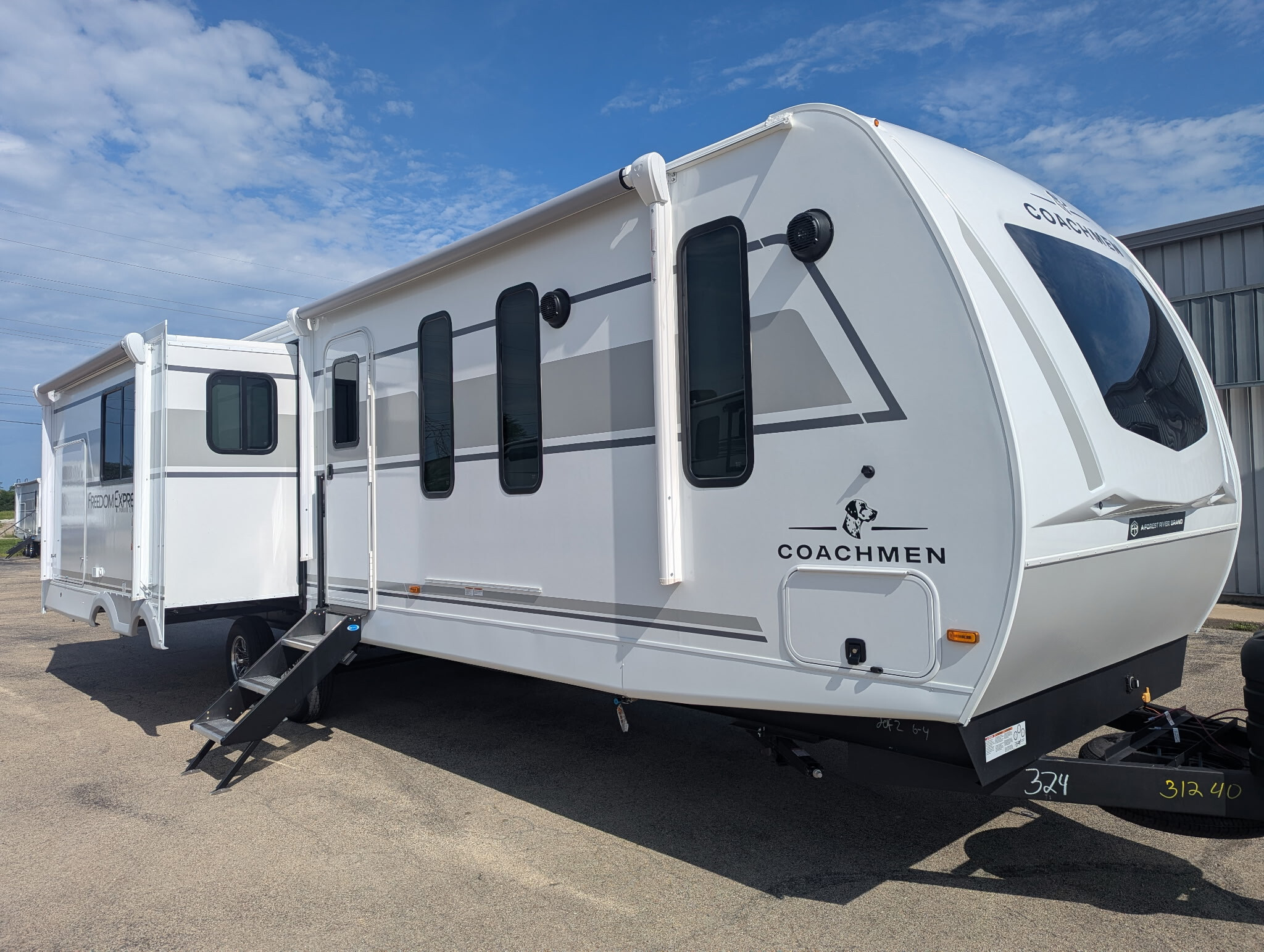 Coachmen Freedom Express Liberty Edition RVs For Sale near Lone Rock ...