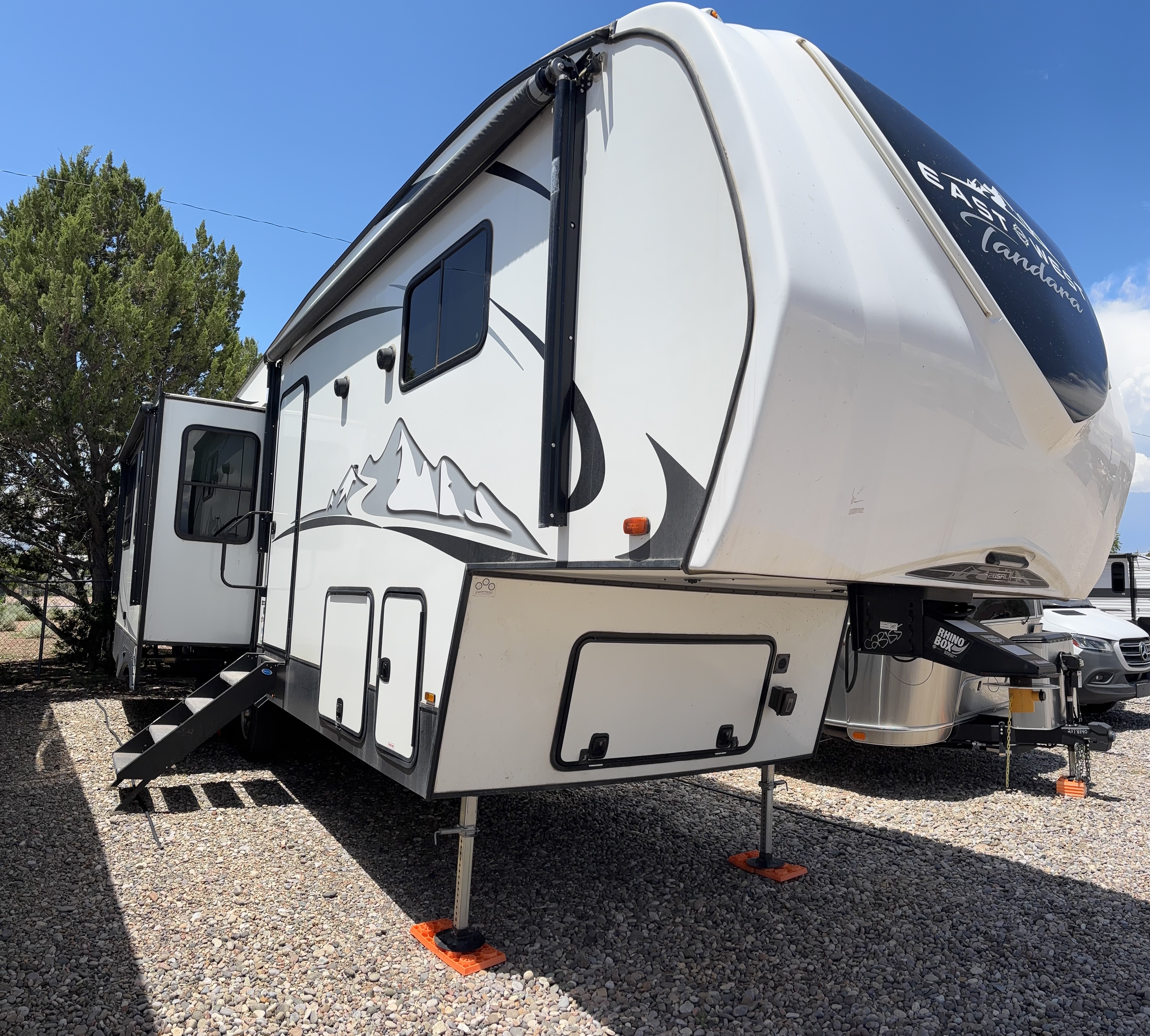 East To West RVs For Sale near Falcon, CO - RV Trader