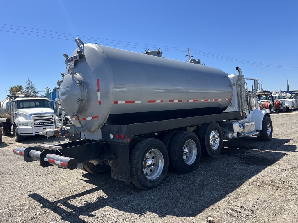 Used 2011 Peterbilt 388 For Sale in Bakersfield, CA - 5037137924 ...