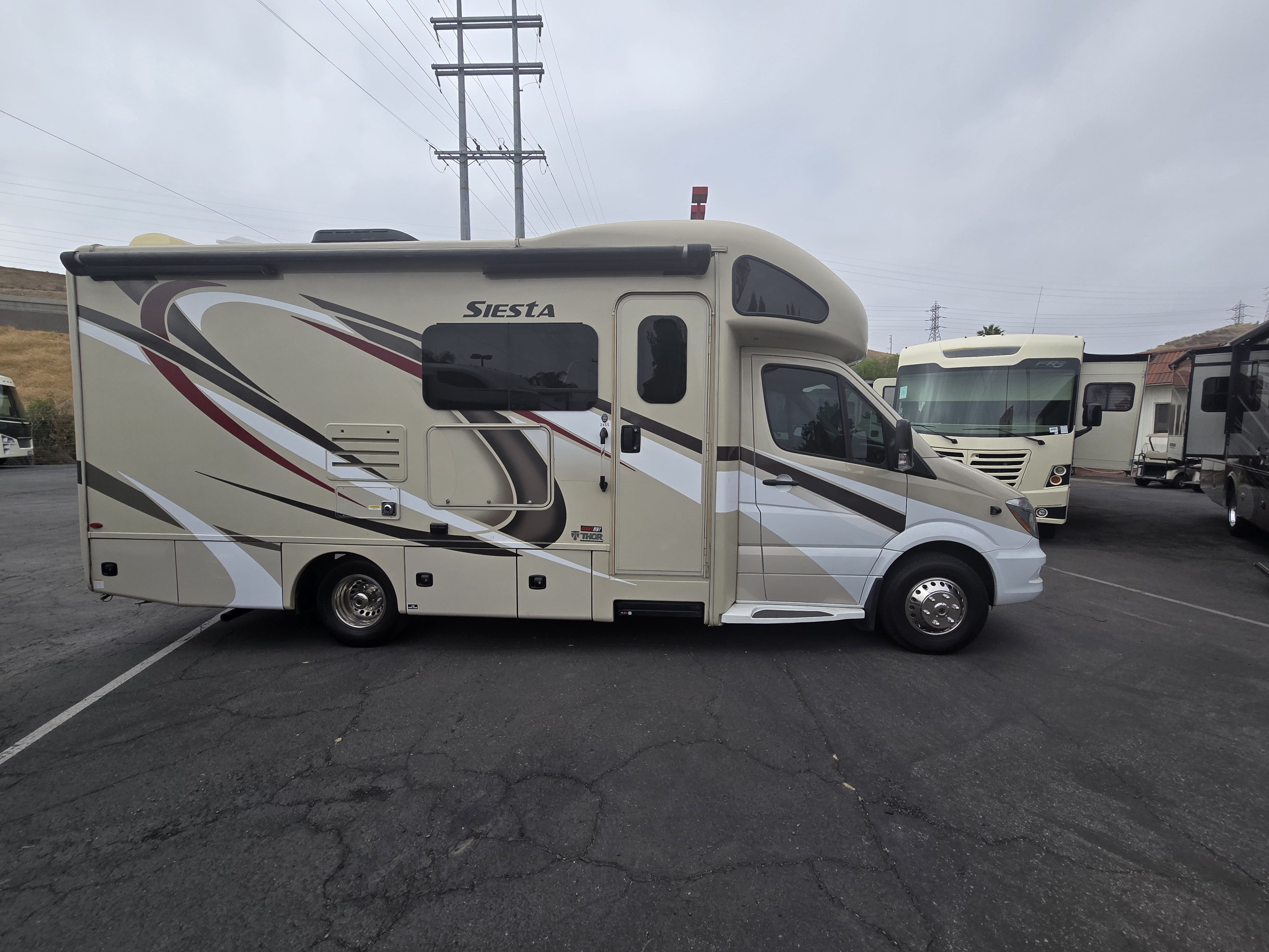 Used 2019 Thor Motor Coach Siesta 24SS For Sale in Colton, CA ...