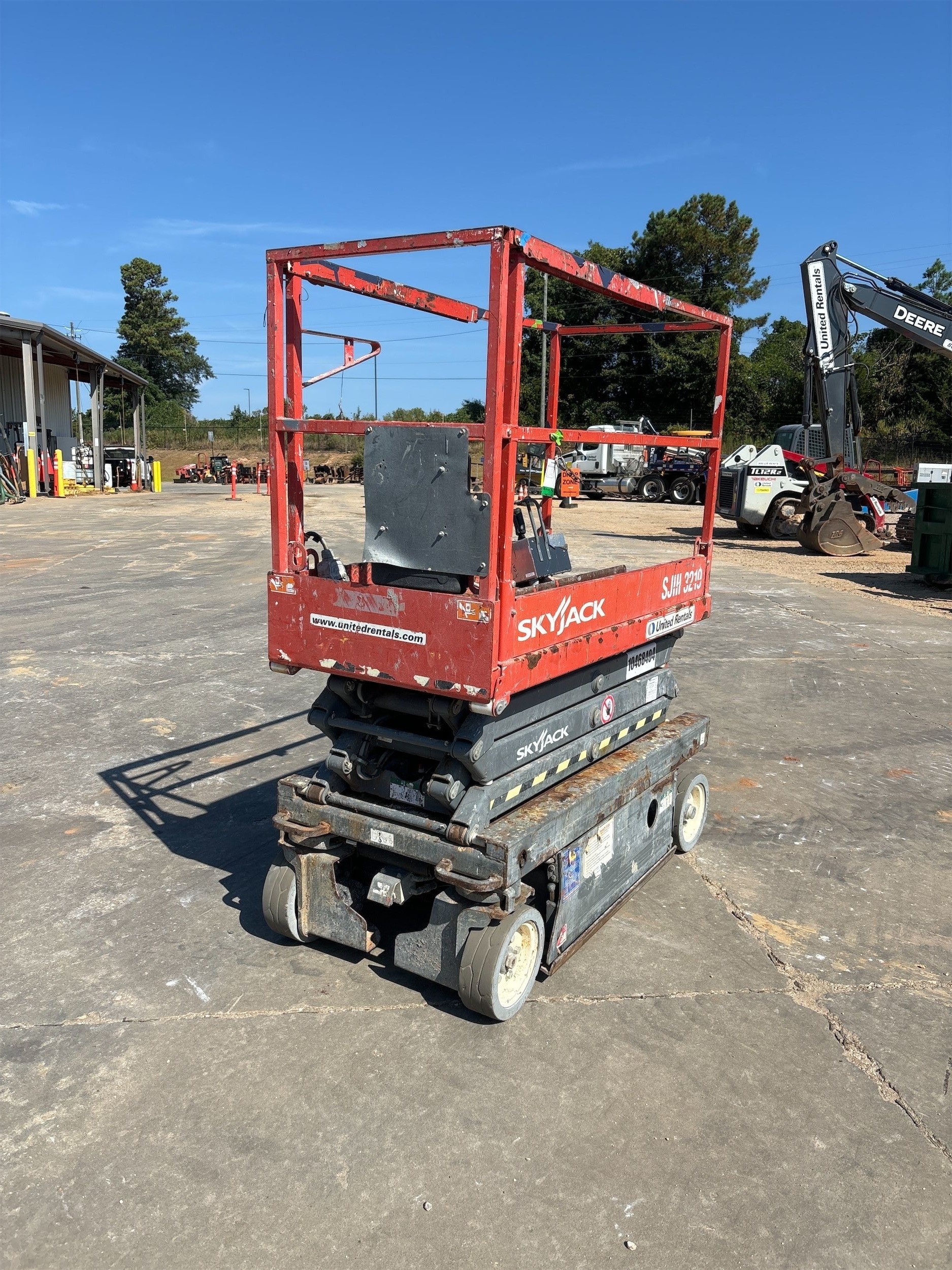 Skyjack Scissor Lifts Equipment listings For Sale Near Lockhart ...