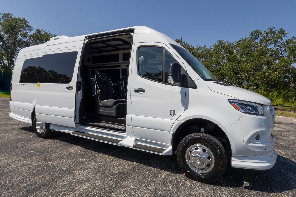 New 2026 Ogv Luxury Coach V-Cruise 8DBA 170E Awd For Sale in Bradenton ...