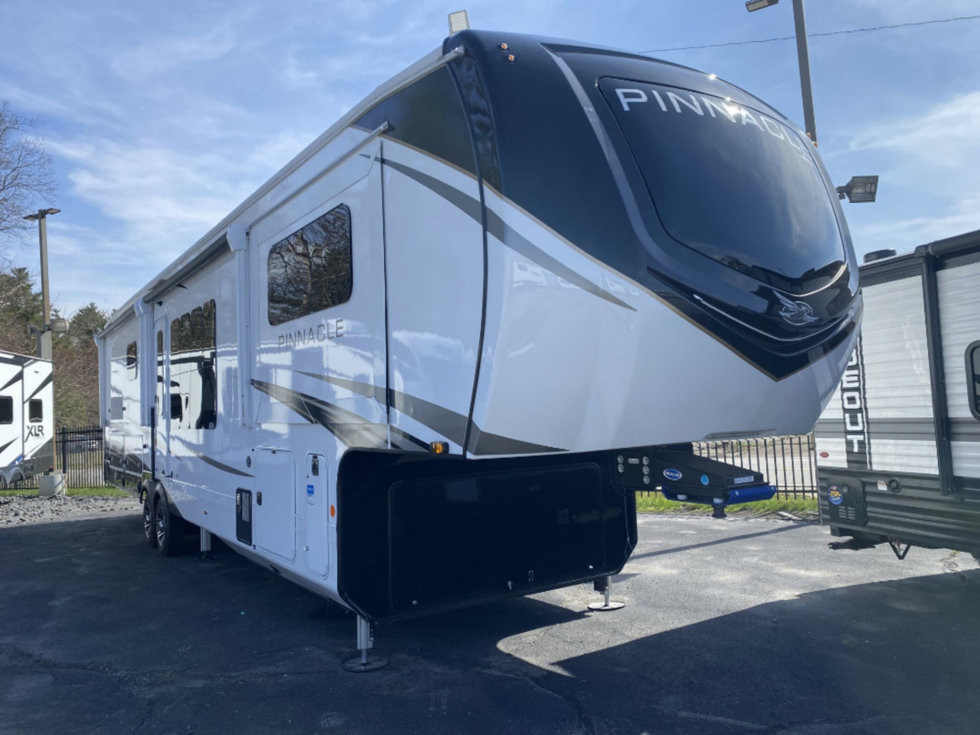 Pinnacle For Sale Near 07462 - Jayco Fifth Wheel RVs - Fifth Wheels ...