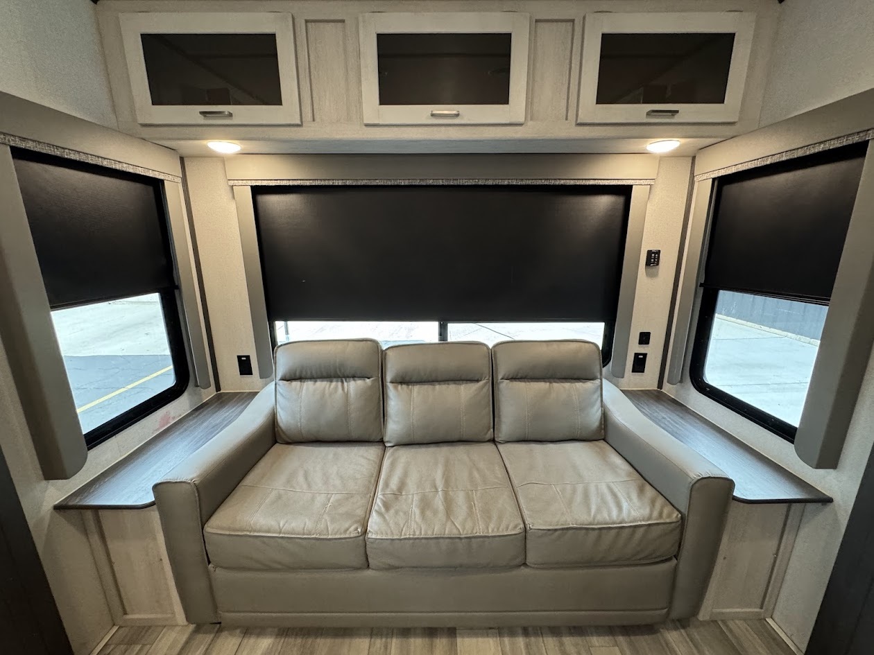 Used 2022 Keystone Sprinter Limited 3590LFT For Sale in Peru, IN ...