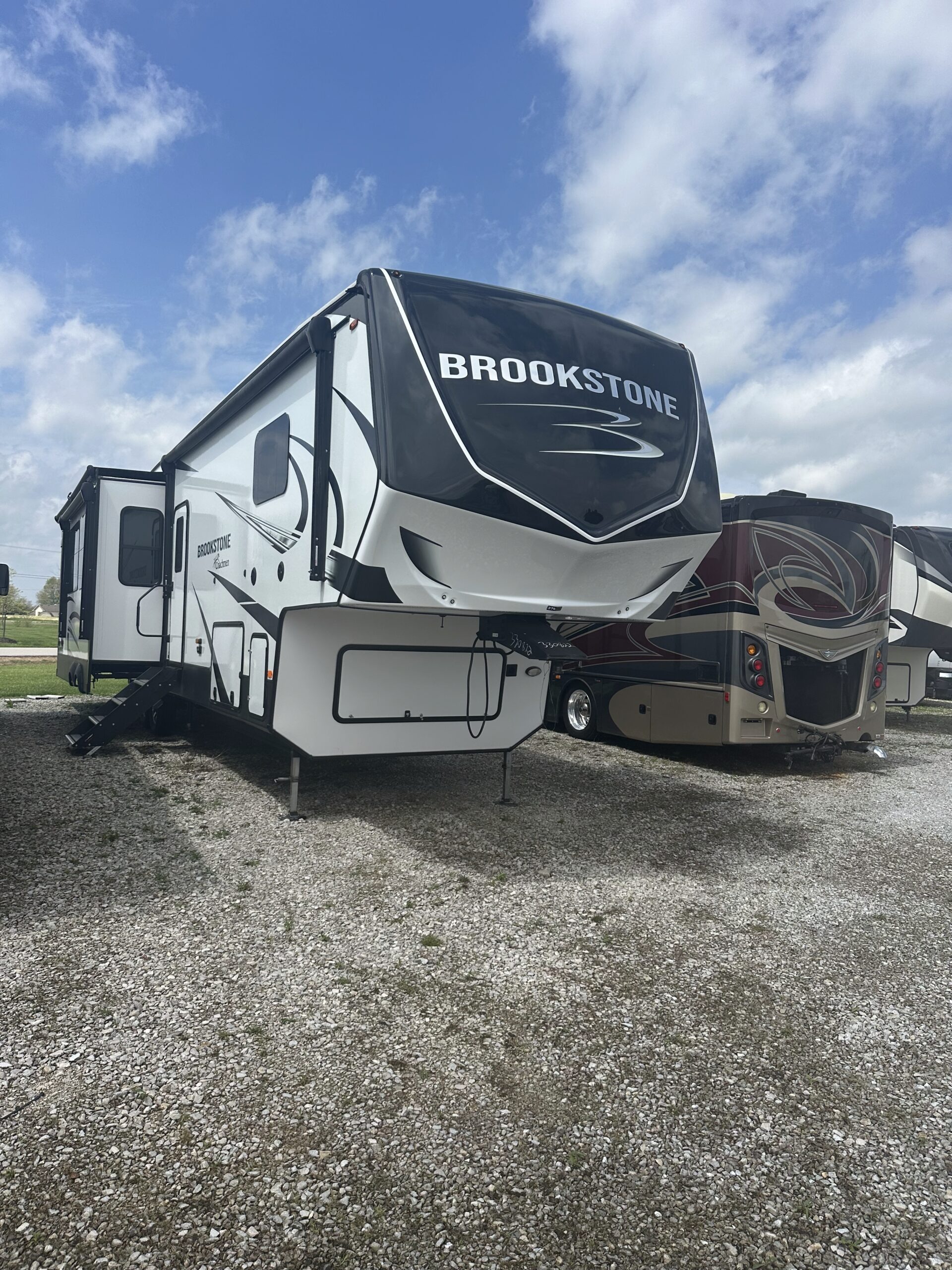 Used 2024 Coachmen Brookstone For Sale in Bargersville, IN - 5037247698 ...