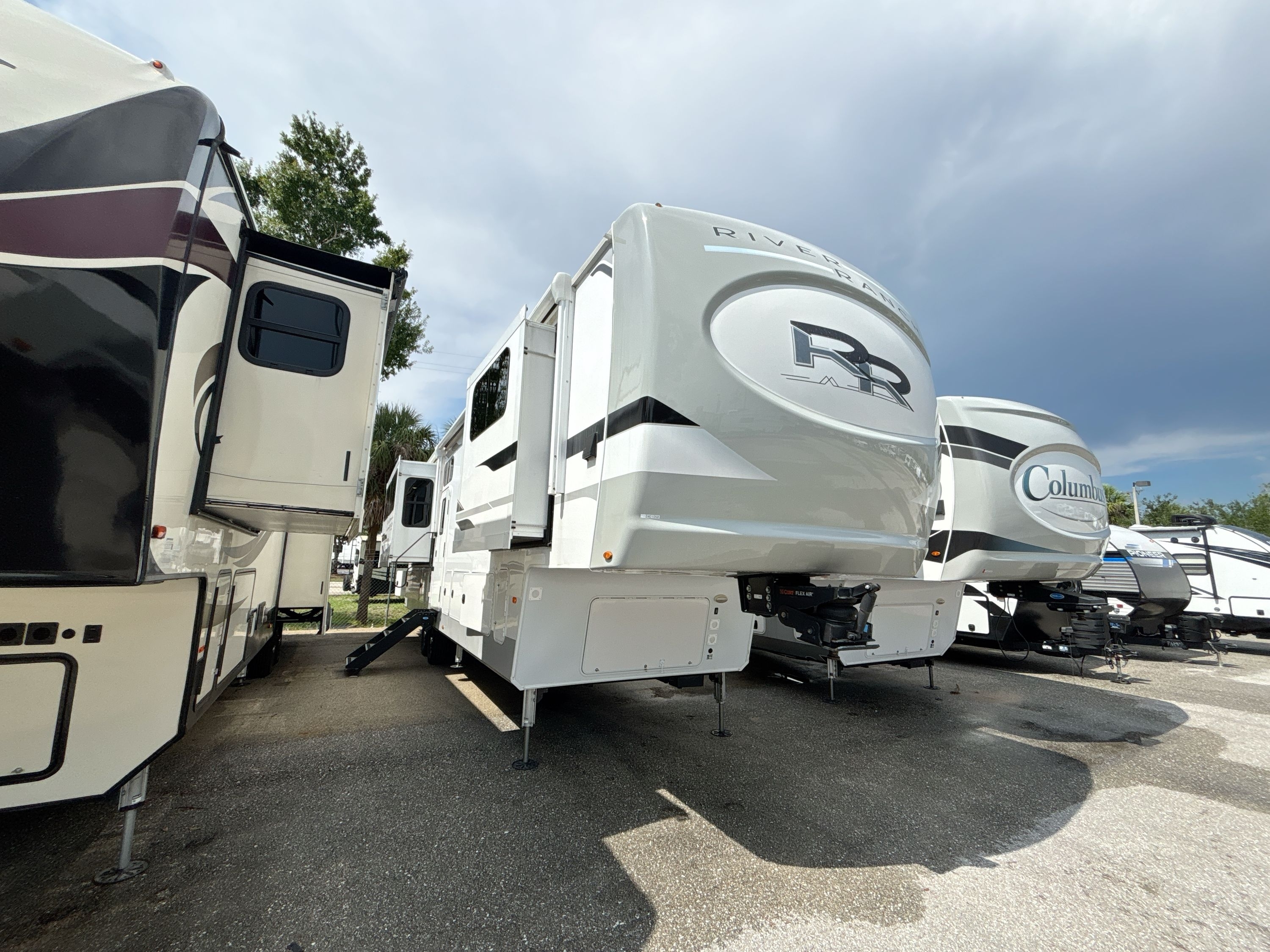 Palomino River Ranch Fifth Wheels For Sale - RV Trader