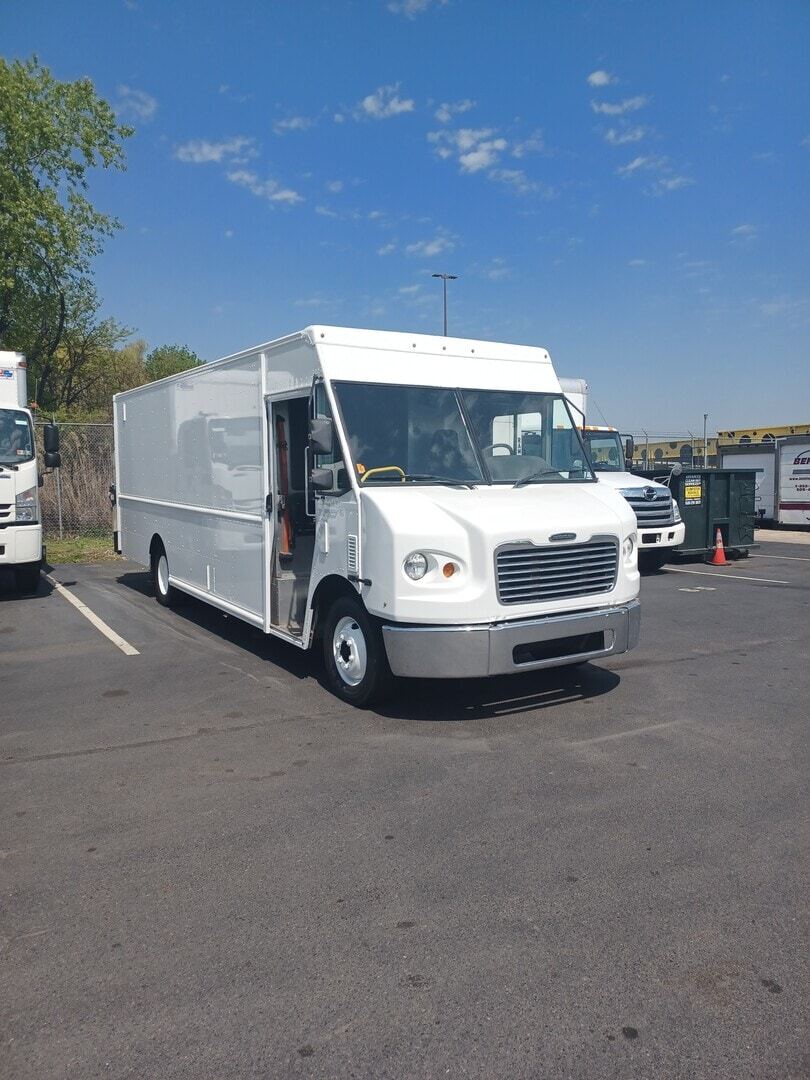 Van,catering Truck - Food Truck With Utilimaster Bodies For Sale ...