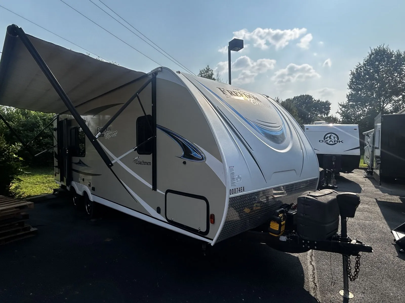 2018 Coachmen Freedom Express RVs For Sale - RV Trader