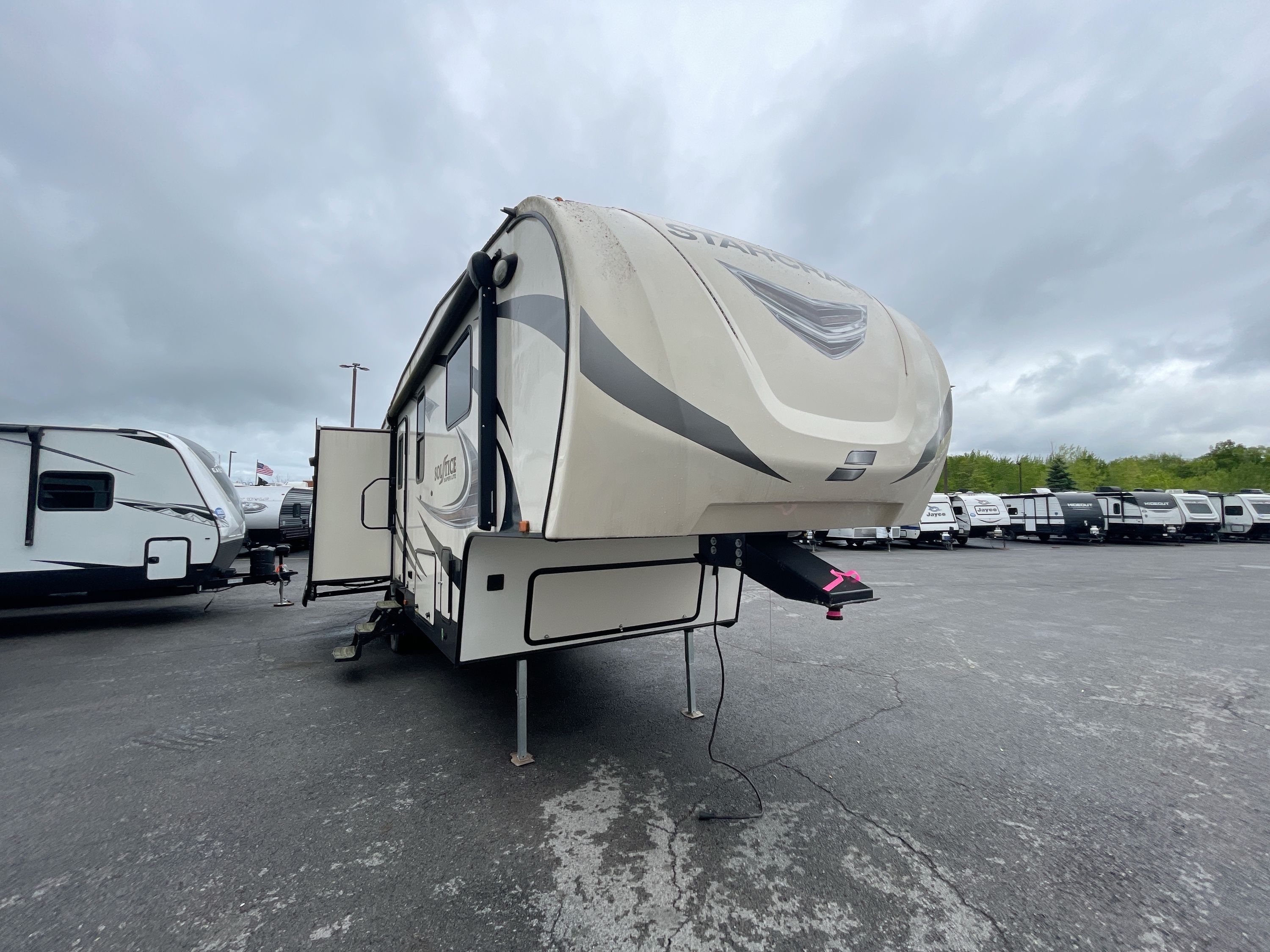 Used Solstice Super Lite For Sale - Starcraft Fifth Wheel RVs - Fifth ...