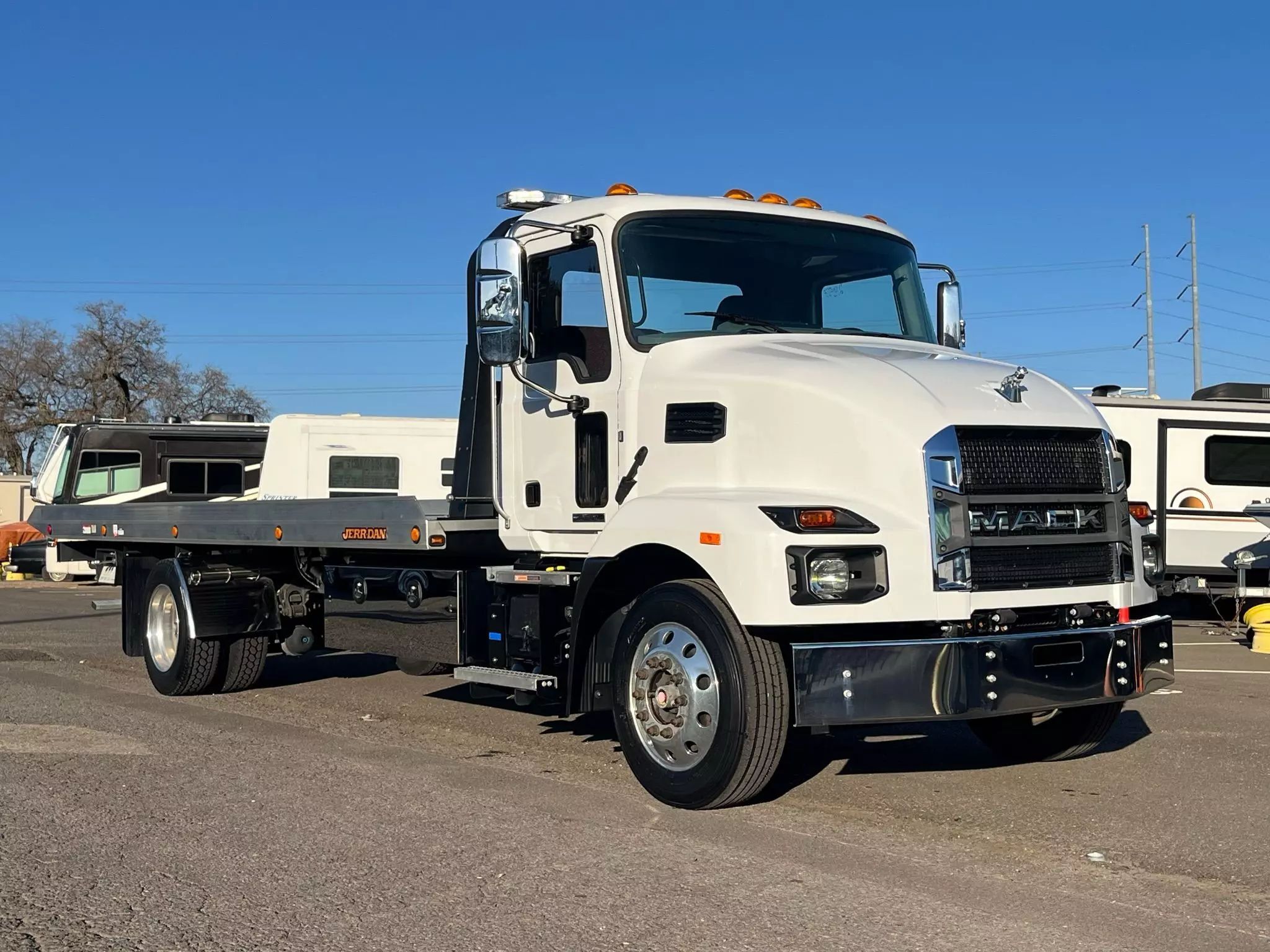 Used 2023 Mack Md6 in Roseville, CA - 5037406111 - Commercial Truck Trader