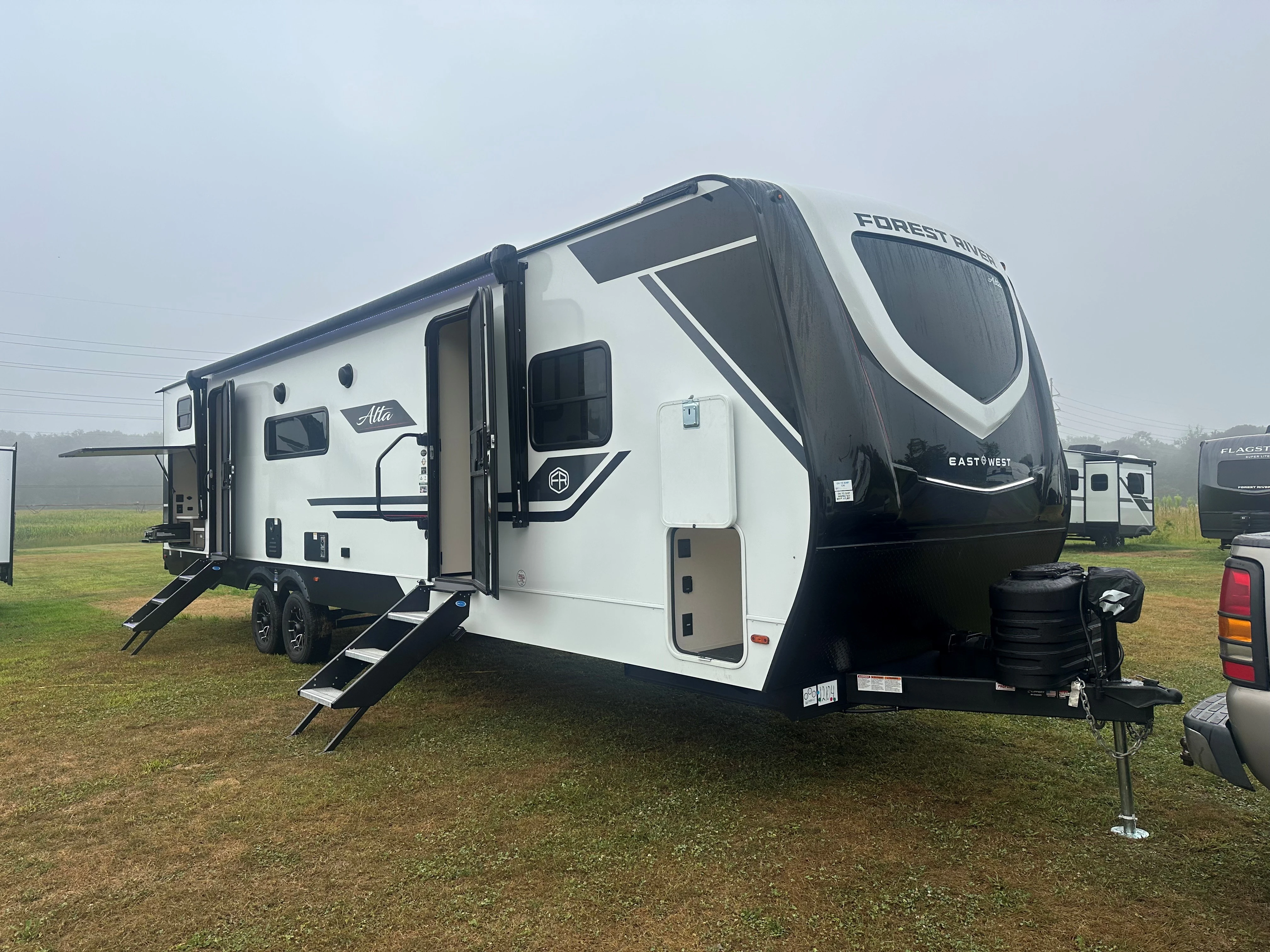 East To West Alta 3150KBH RVs For Sale - RV Trader