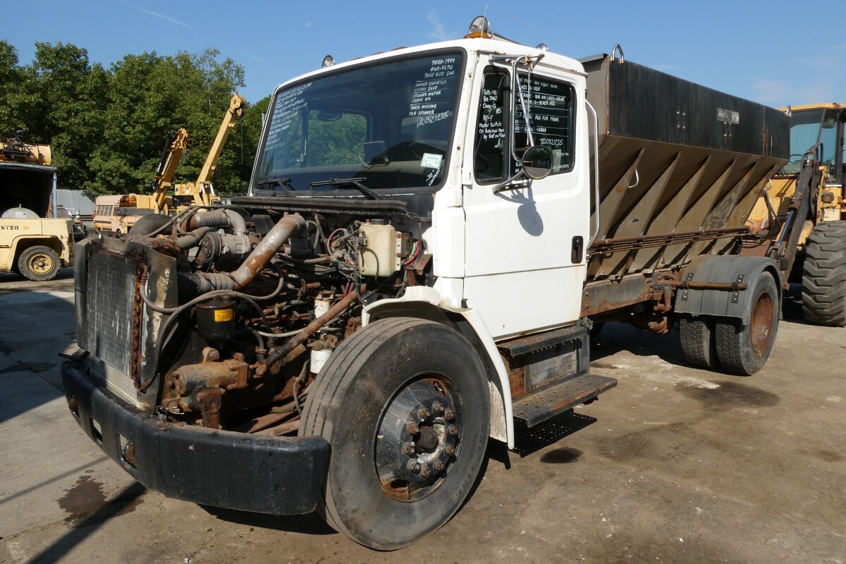 Freightliner Plow Truck - Spreader Truck For Sale Near North Billerica ...