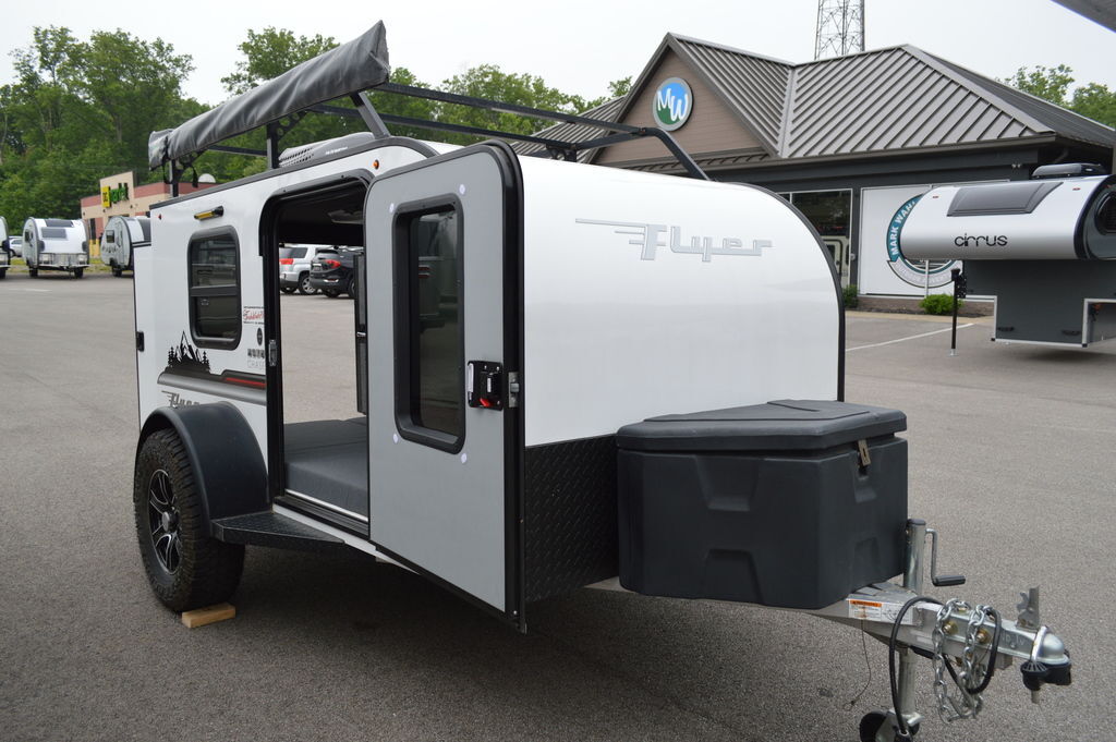 Used 2018 Intech RV Intech RV Flyer Flyer Base Chase For Sale in Lorain ...