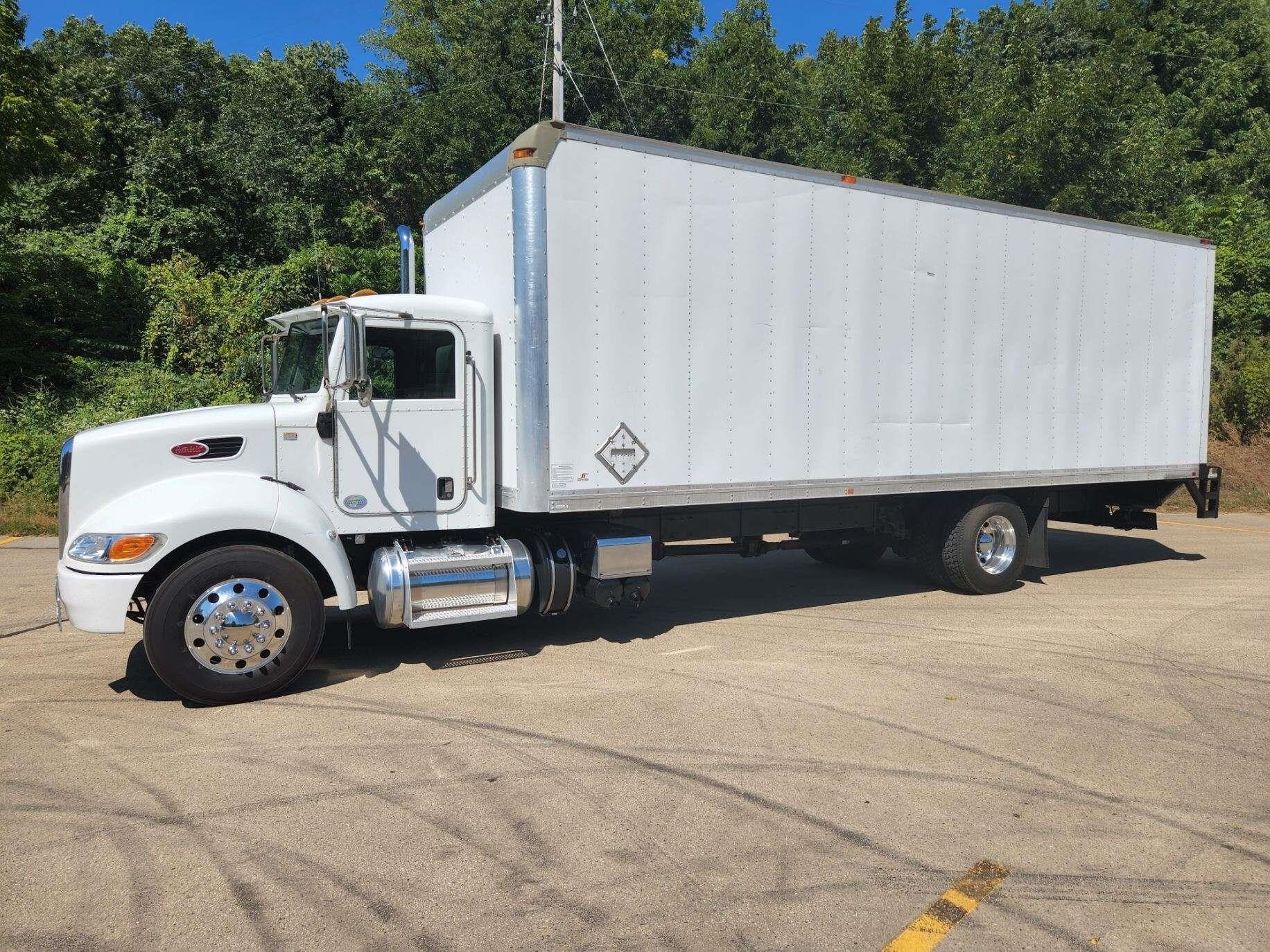 Peterbilt Box Truck - Straight Truck For Sale Near Shueyville, IA ...