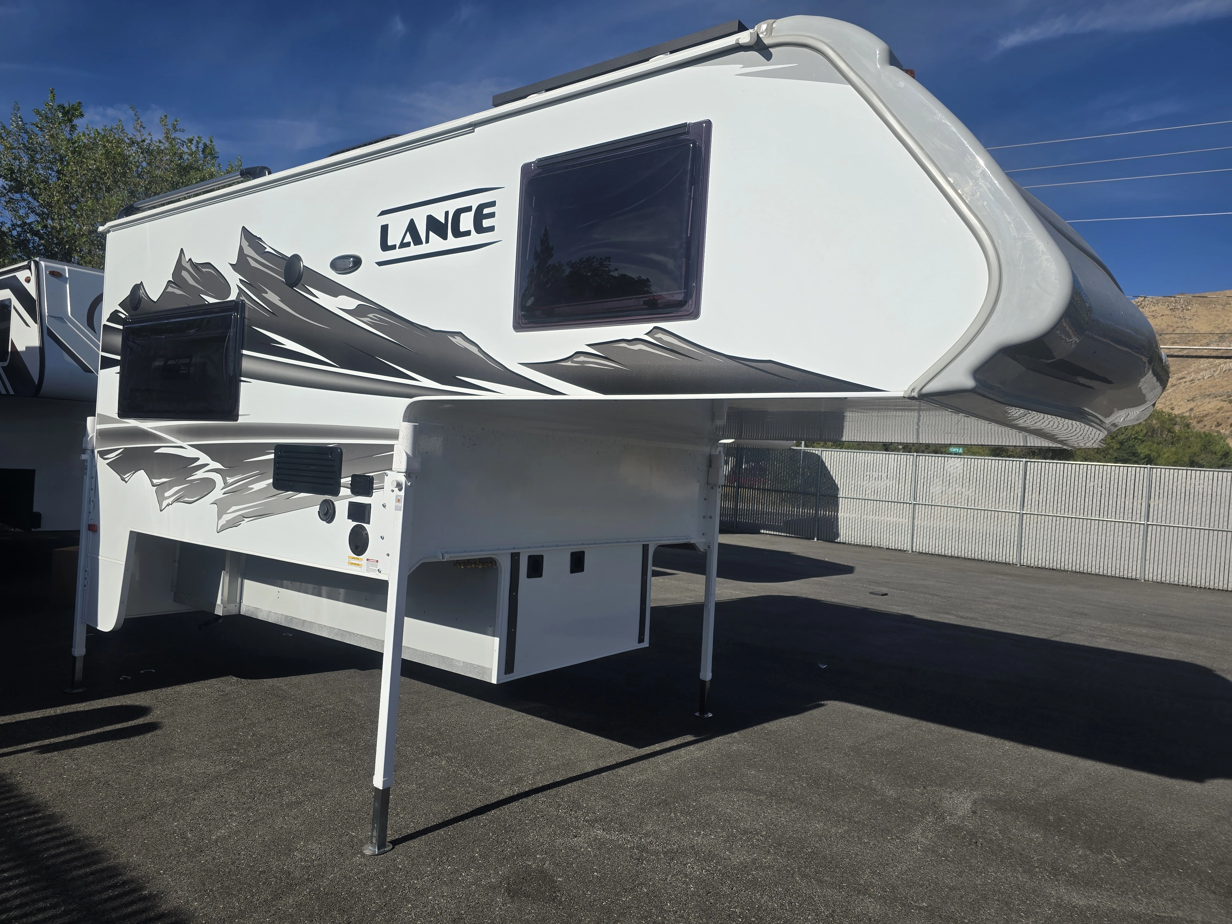 Lance 850 Truck Camper Truck Campers For Sale - RV Trader
