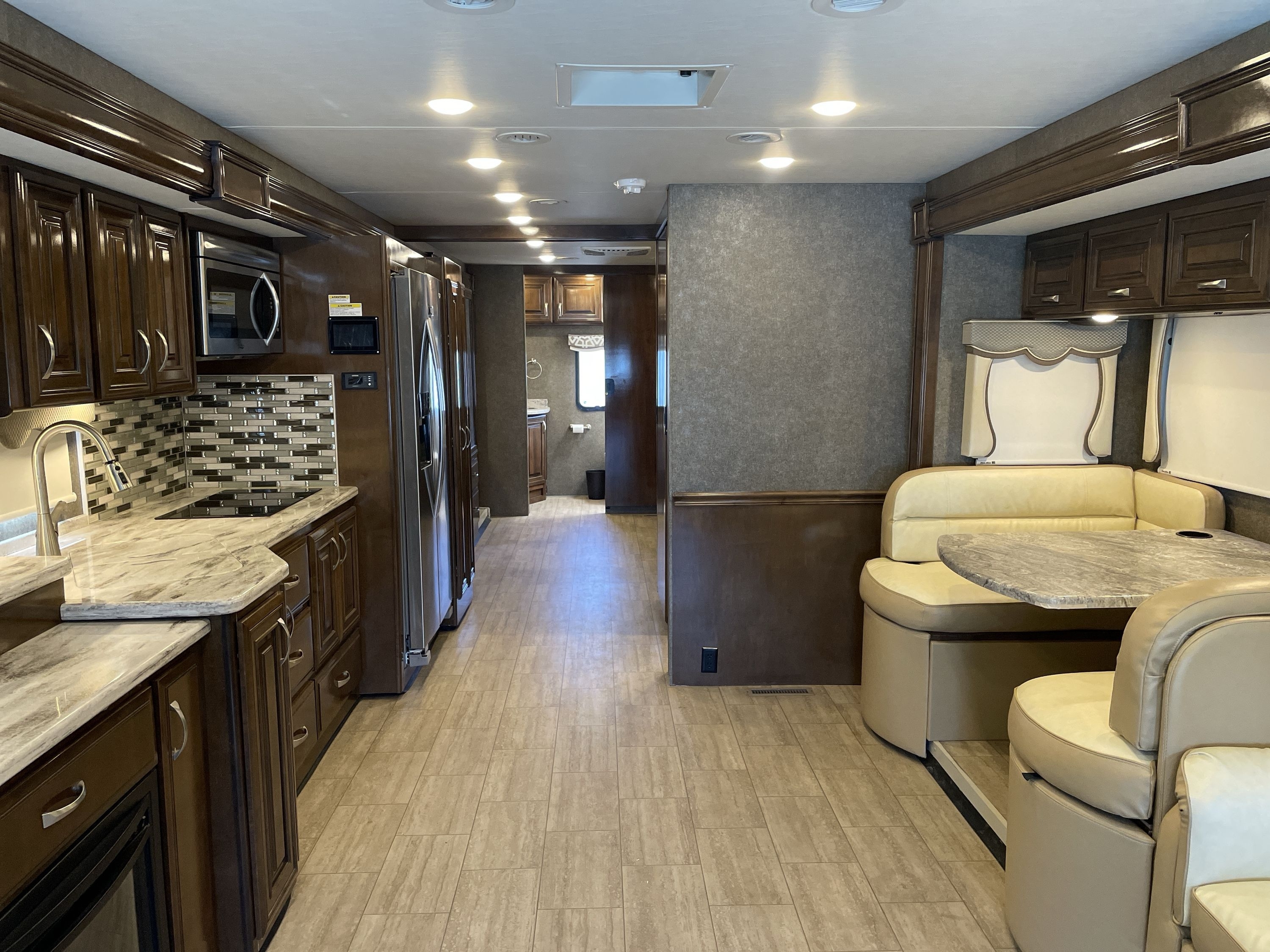 Used 2019 Thor Challenger 37FH For Sale in Anderson, CA - 5037590652 ...