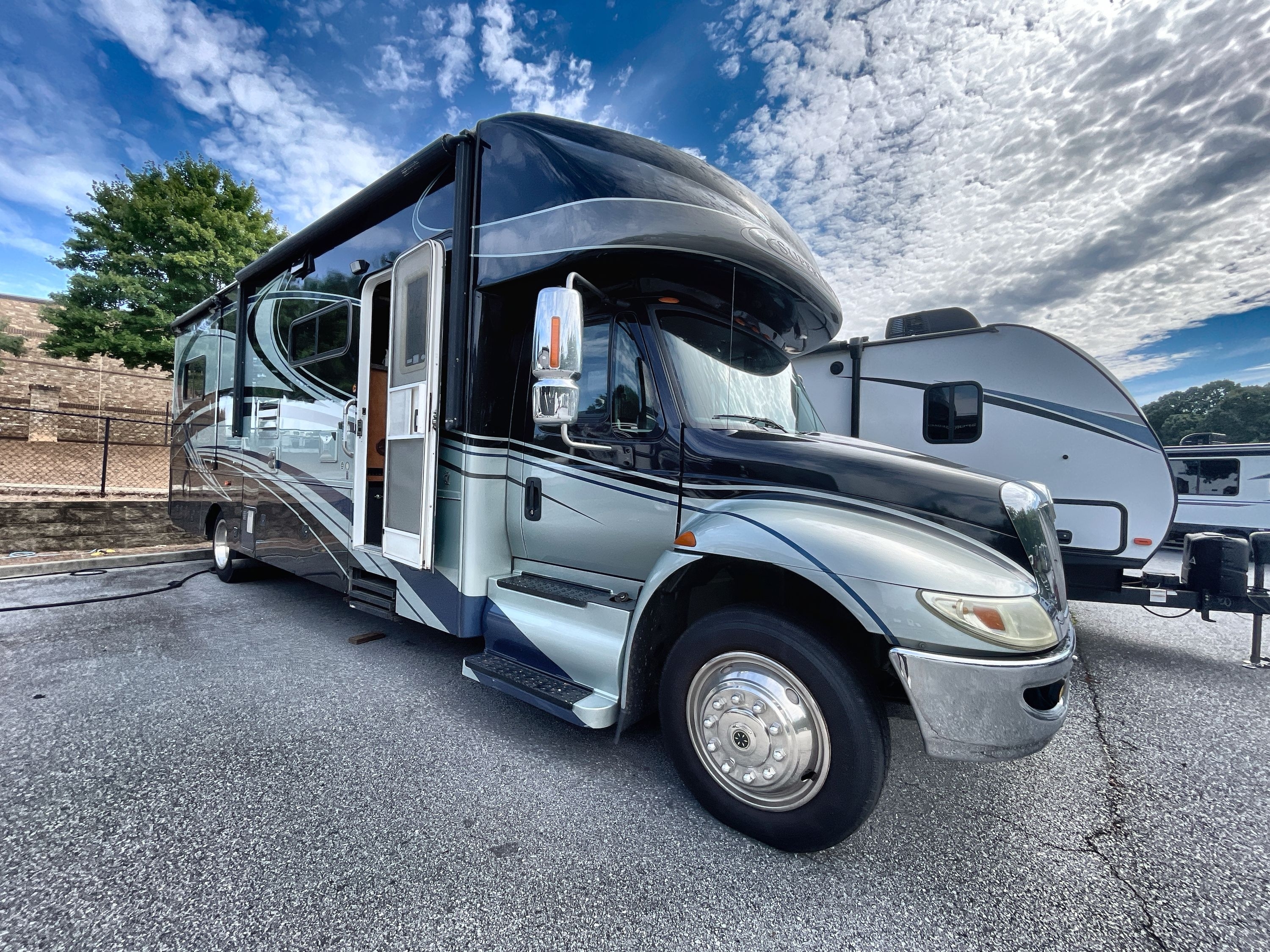 Gulf Stream Conquest Super Nova Class C RVs and Motorhomes For Sale ...