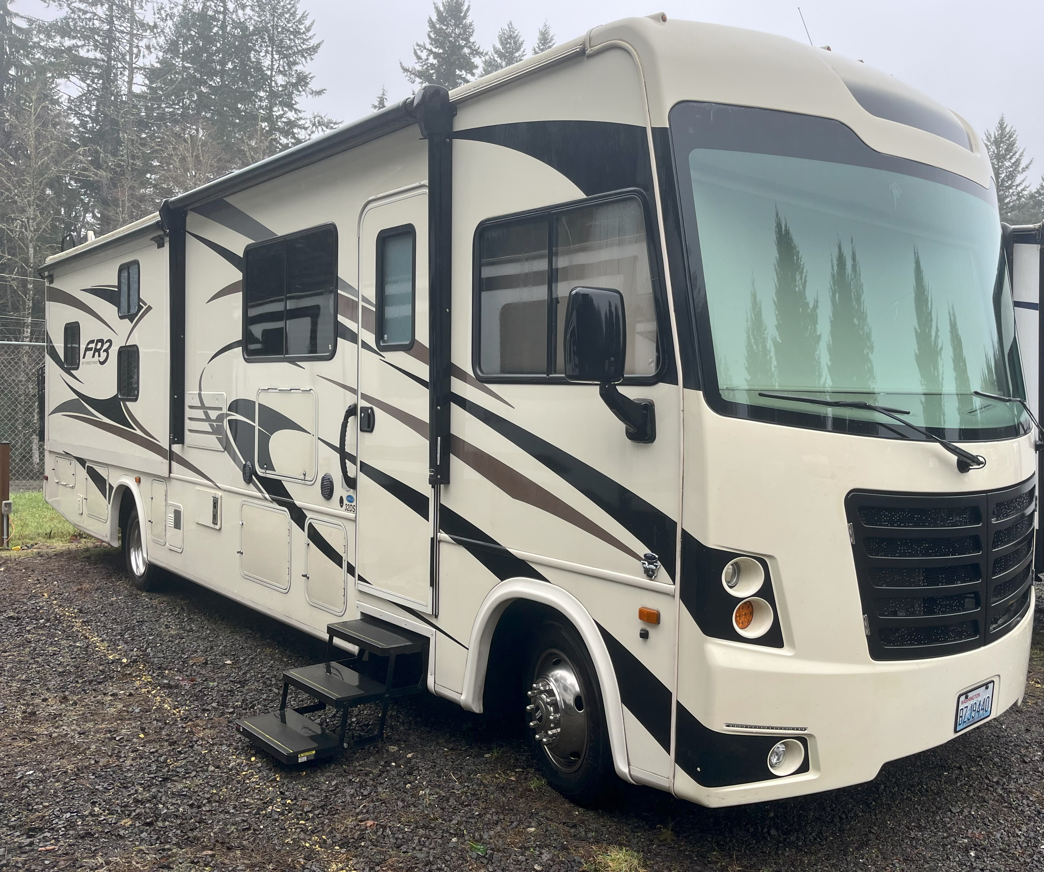 Used 2018 Forest River Fr3 32ds in Bainbridge Island, WA - 5037608980 ...