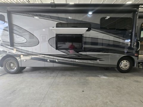 Fleetwood Discovery 38W RVs For Sale - RV Trader