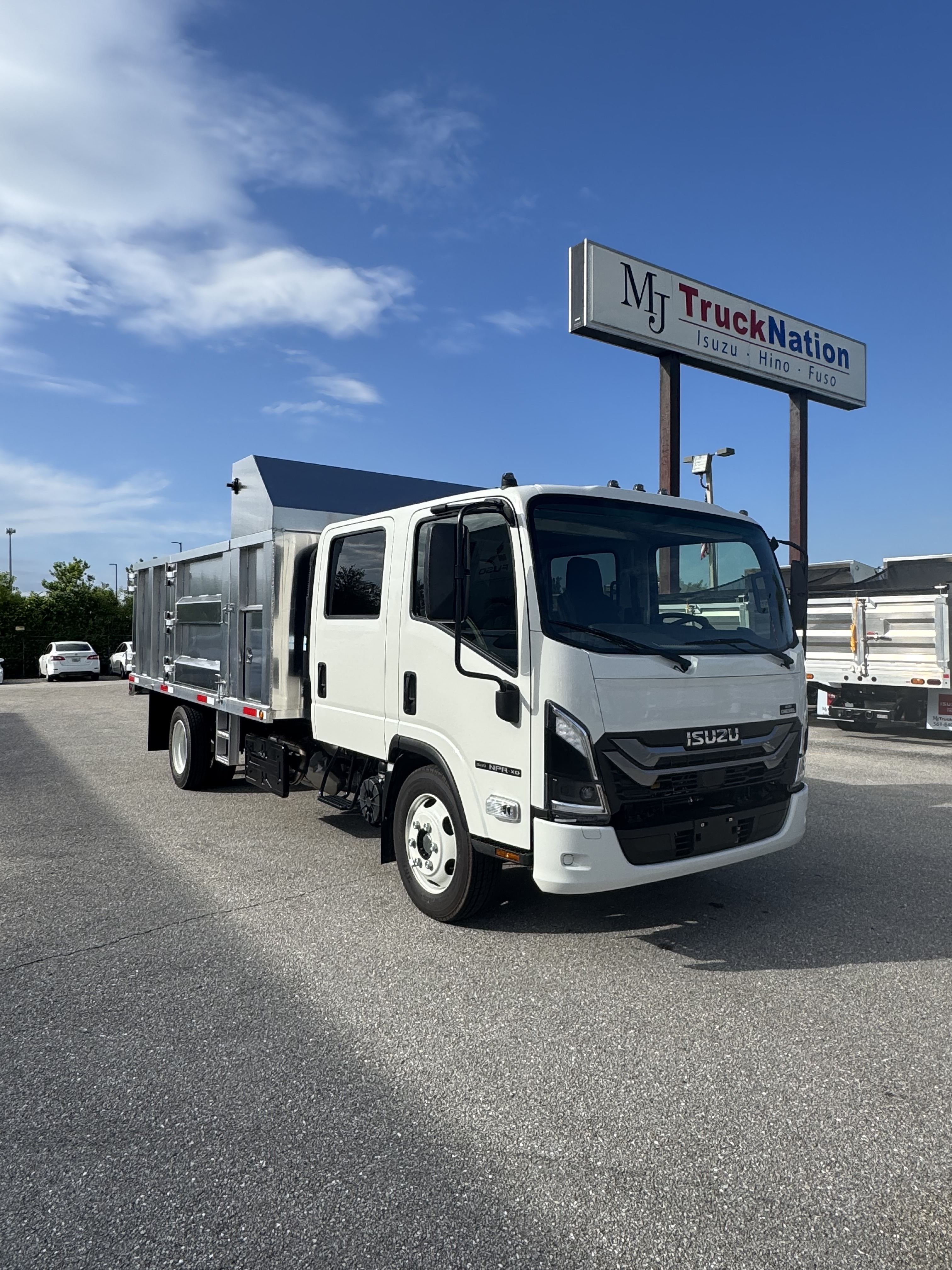 Isuzu,autocar Npr Xd Dump Truck For Sale - Commercial Truck Trader