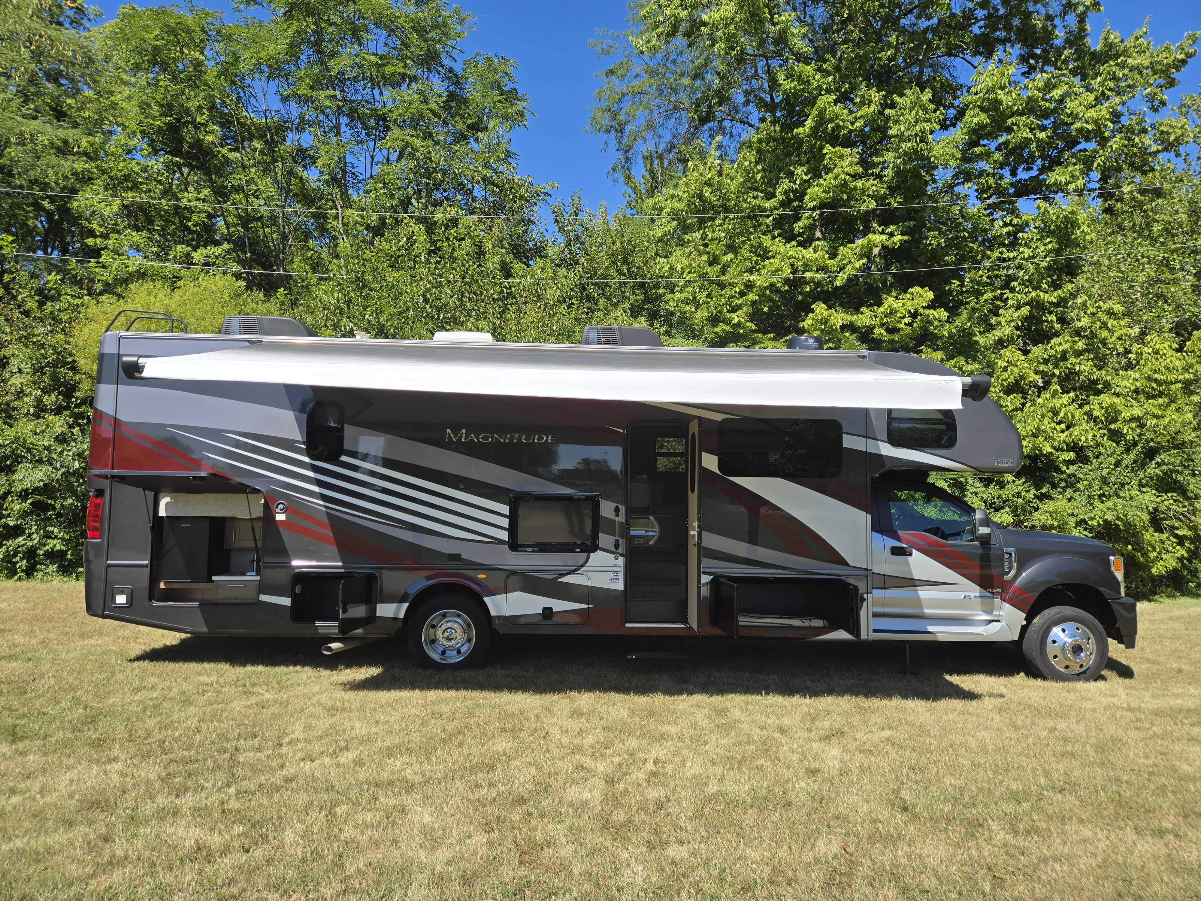 Thor Motor Coach Magnitude Super C RVs For Sale - RV Trader