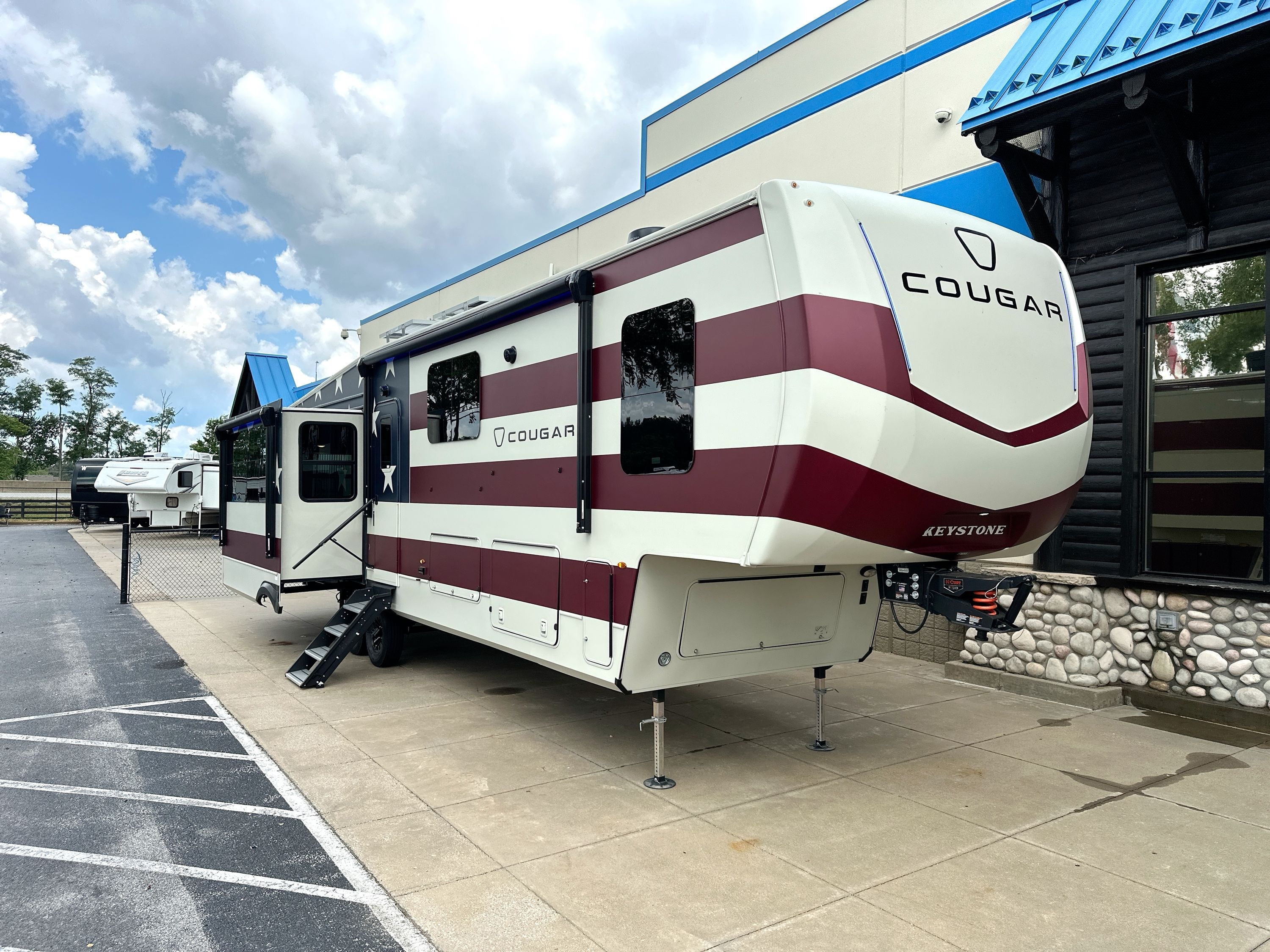 New 2025 Keystone Cougar 360MBI RVs For Sale - RV Trader