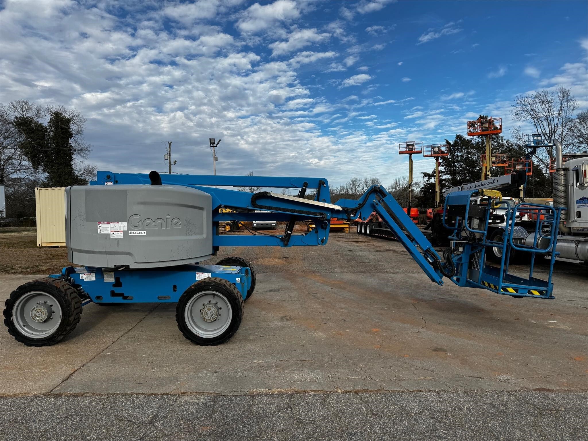 2013 Genie - Used 2013 GENIE Articulated Boom Lift Pendleton, SC