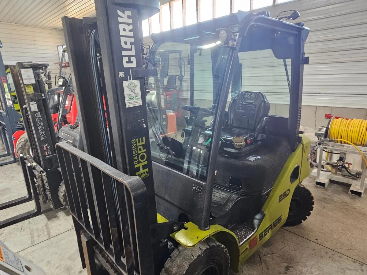 Clark Forklifts For Sale - Clark Forklifts - Equipment Trader