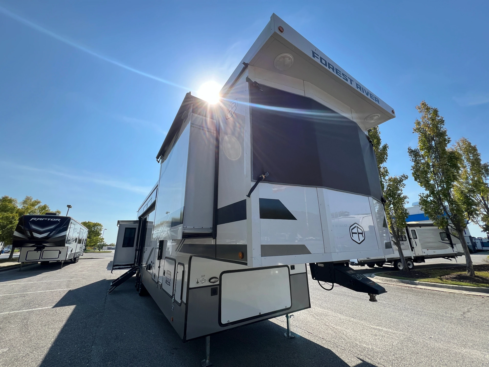 Forest River Salem Hemisphere ROOST43 RVs For Sale - RV Trader