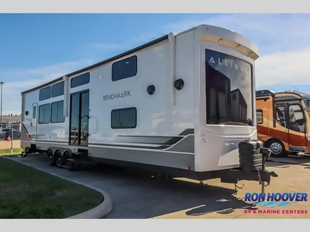 2025 Alliance RV Benchmark 44LFT RVs For Sale - RV Trader