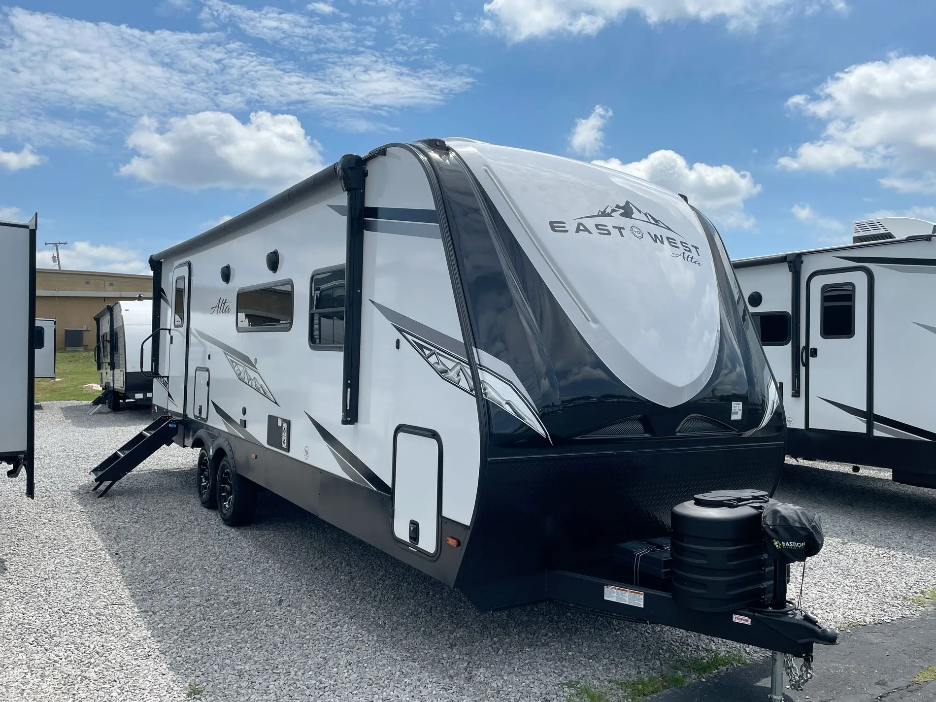 East To West Alta 2600KRB RVs For Sale - RV Trader