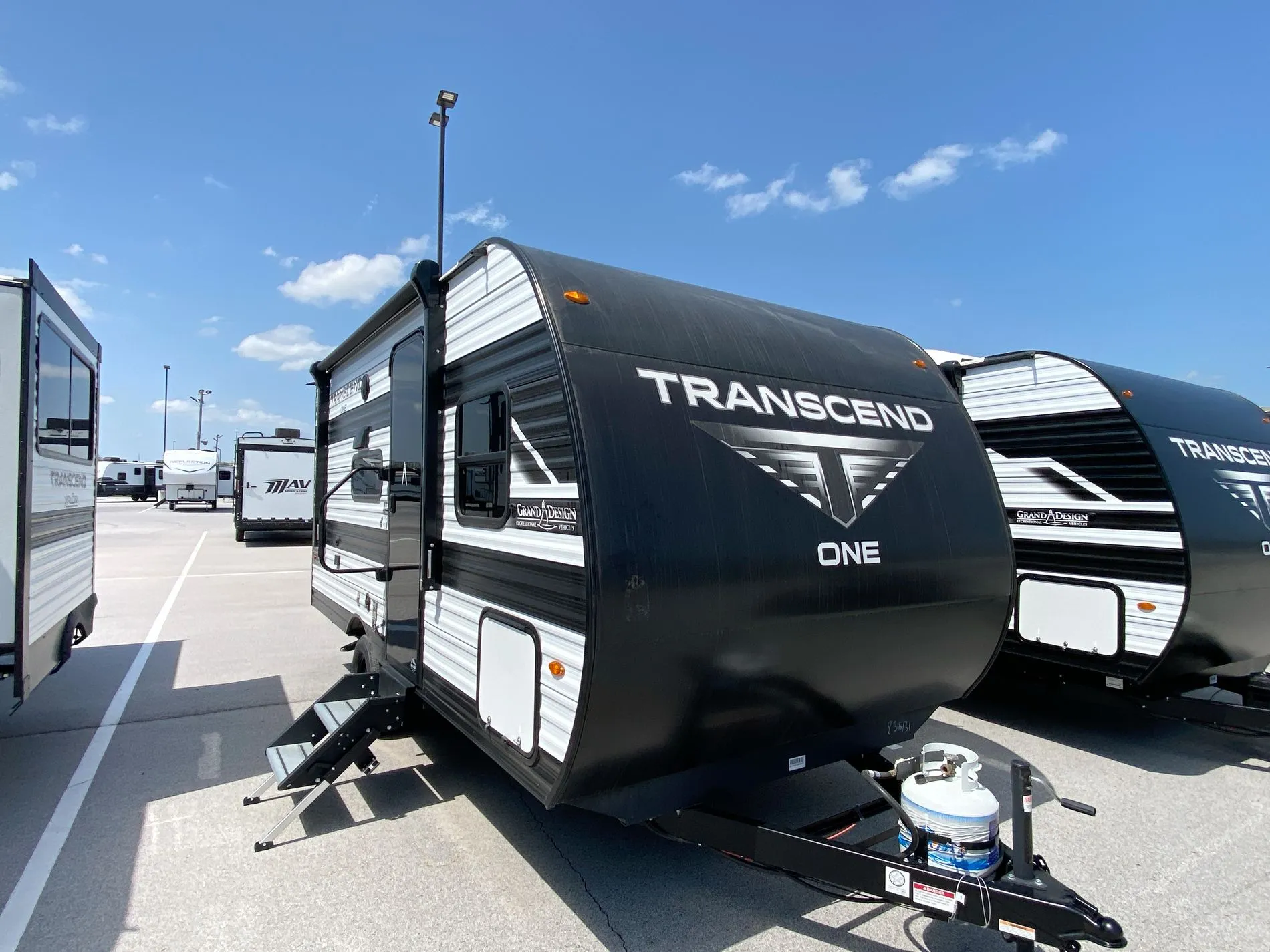 New 2025 Grand Design Transcend One 151BH RVs For Sale - RV Trader