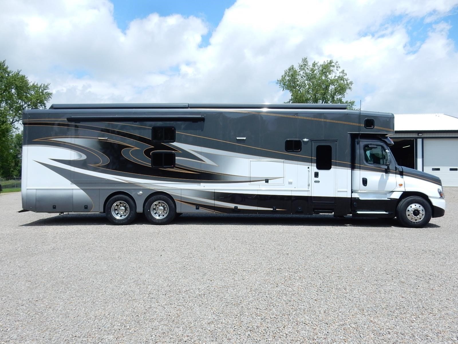 Show Hauler RVs For Sale - RV Trader
