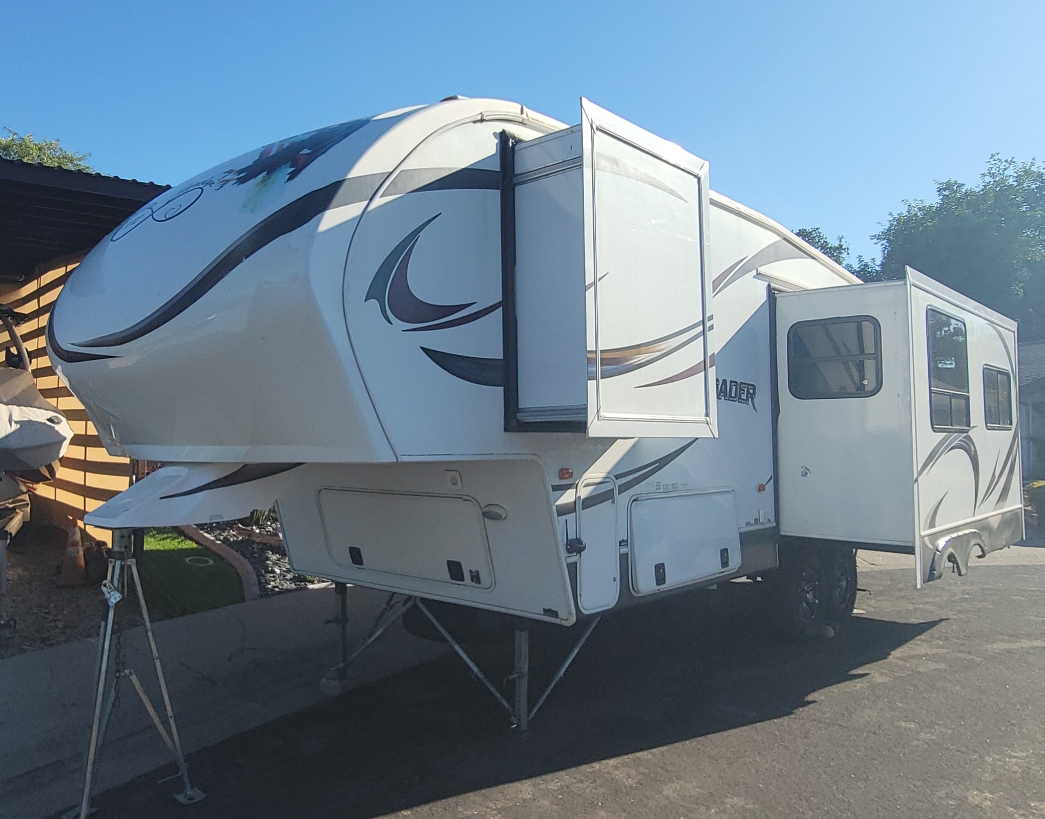 Prime Time Crusader RVs For Sale near Pahrump, NV - RV Trader