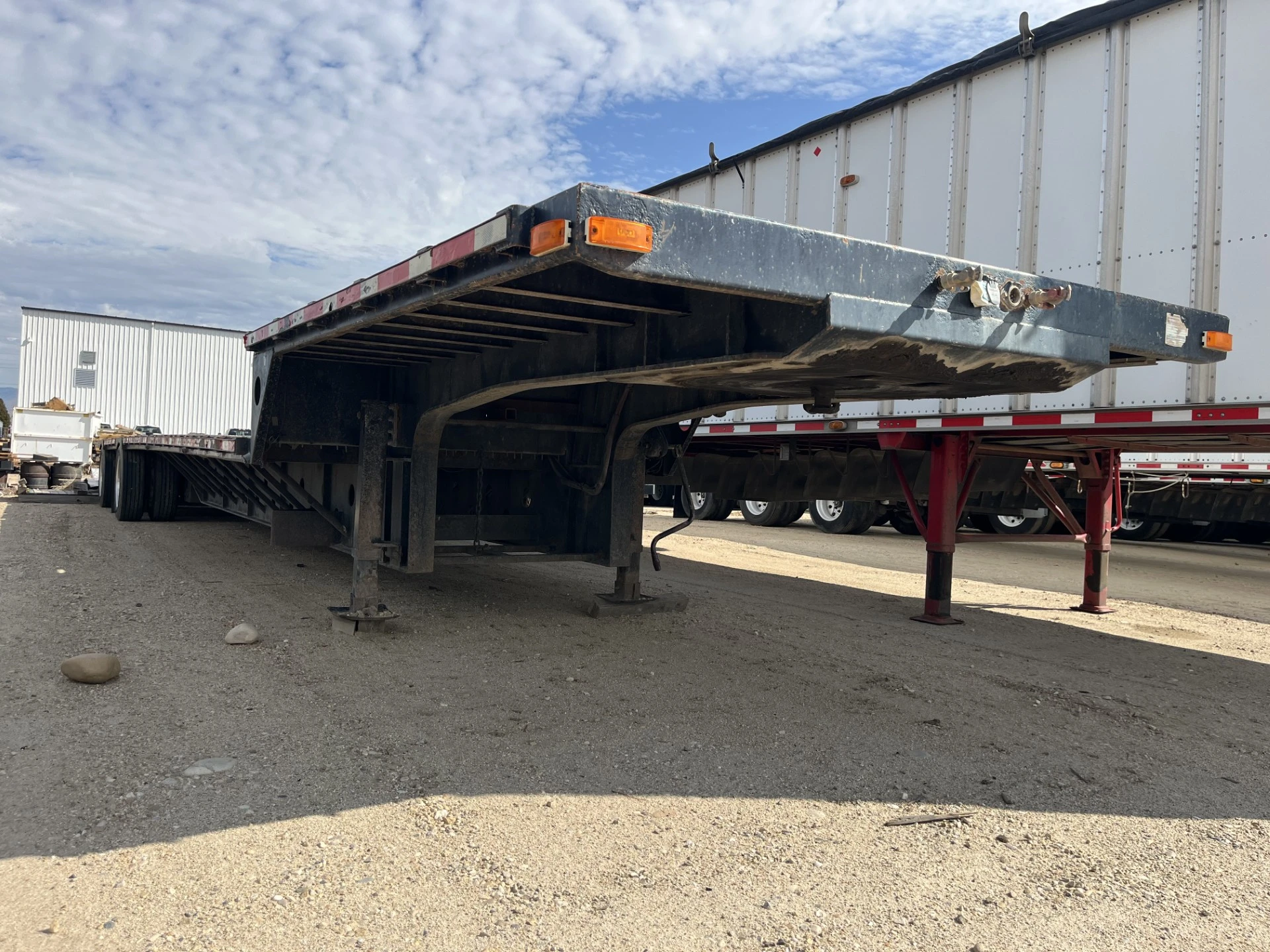 Hydraulic Tail Trailer,Drop Deck Trailers For Sale - Equipment Trader