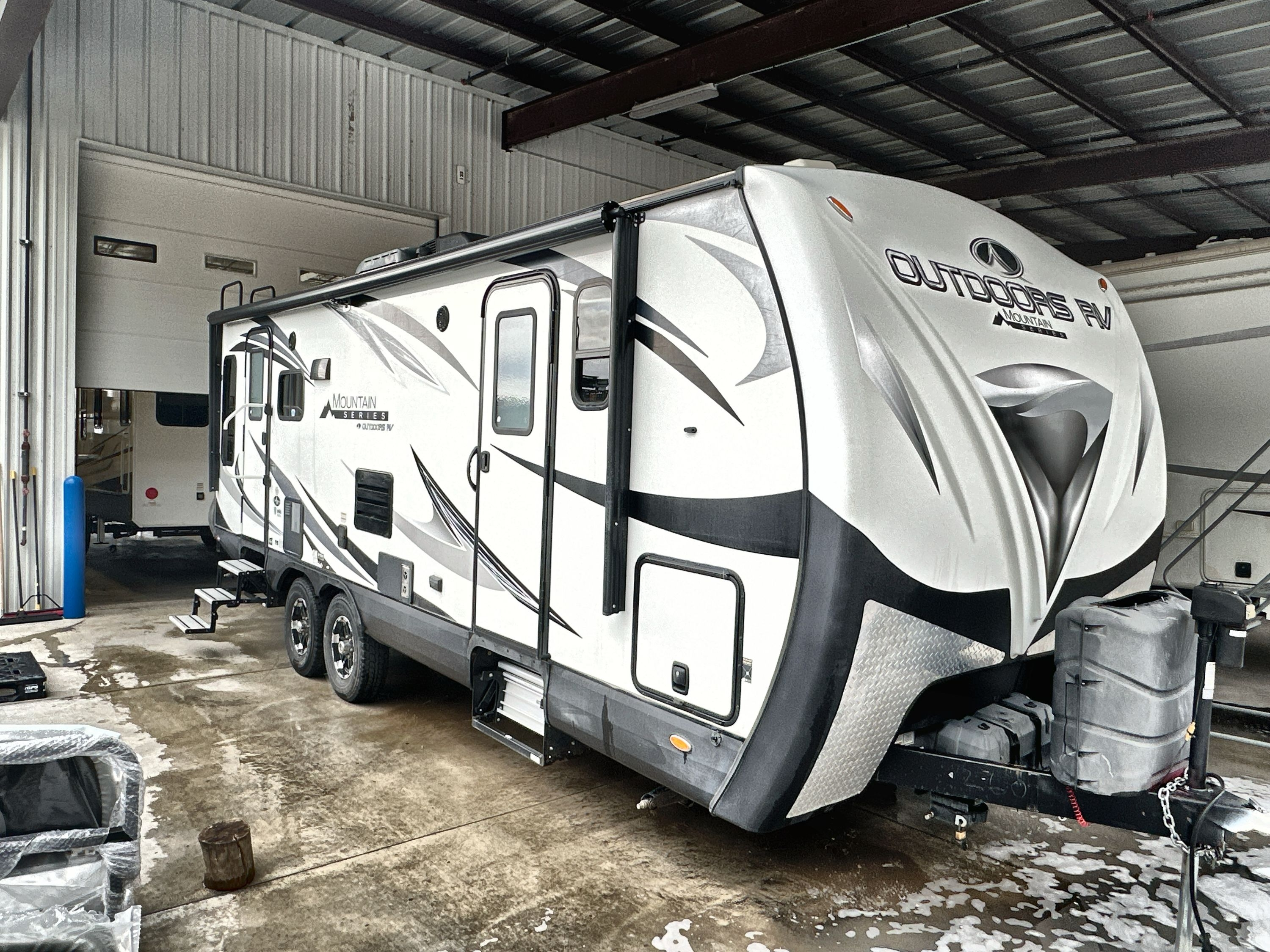 Outdoors RV Manufacturing Timber Ridge 24RLS RVs For Sale - RV Trader