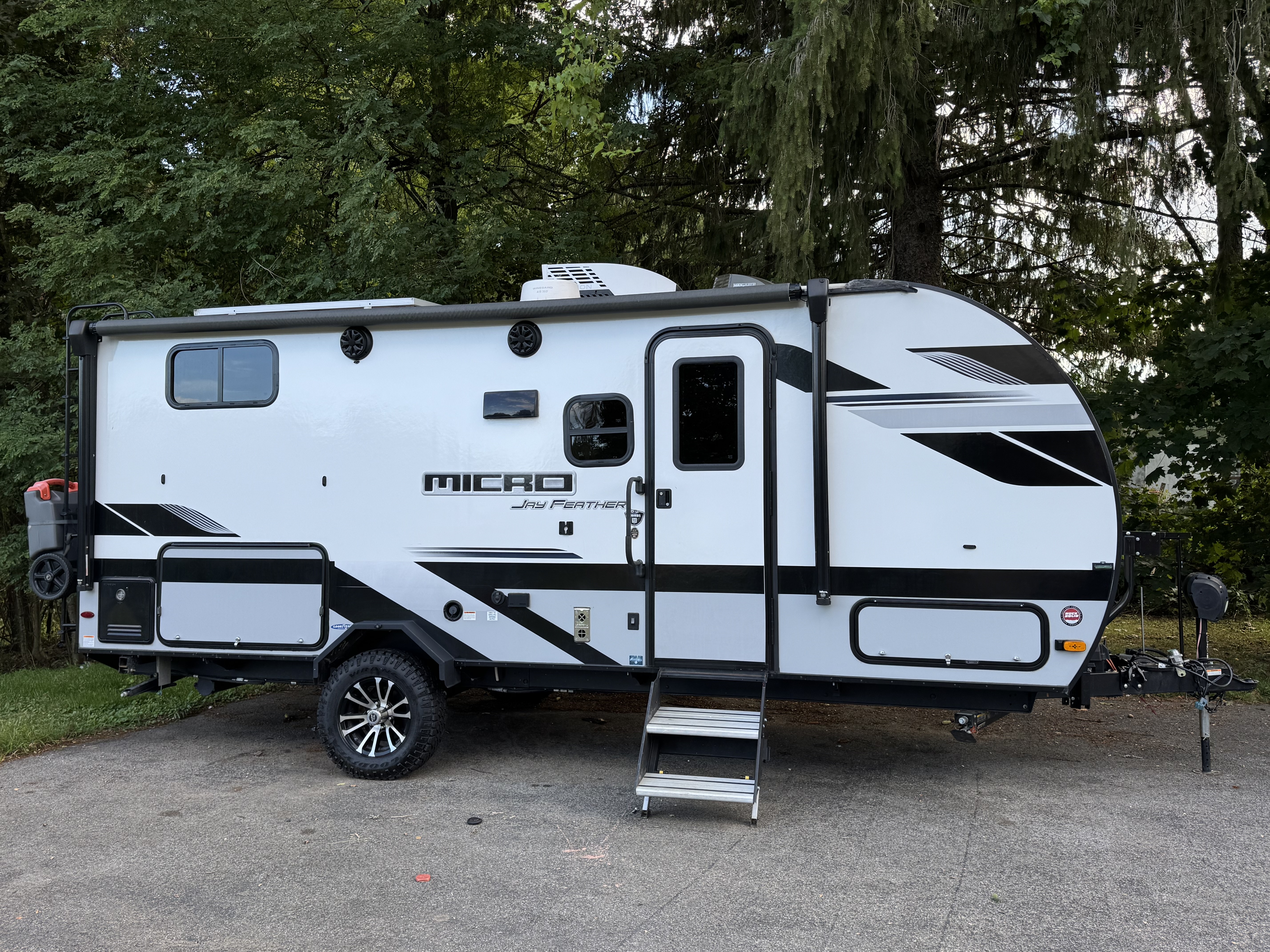 Jayco Jay Feather Micro RVs For Sale near West Mecca, OH - RV Trader