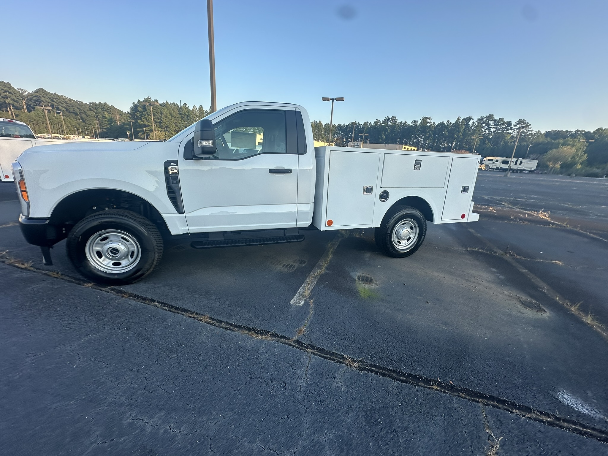 New 2024 Ford F250 Xl For Sale in Morrow, GA - 5037830121 - Commercial ...