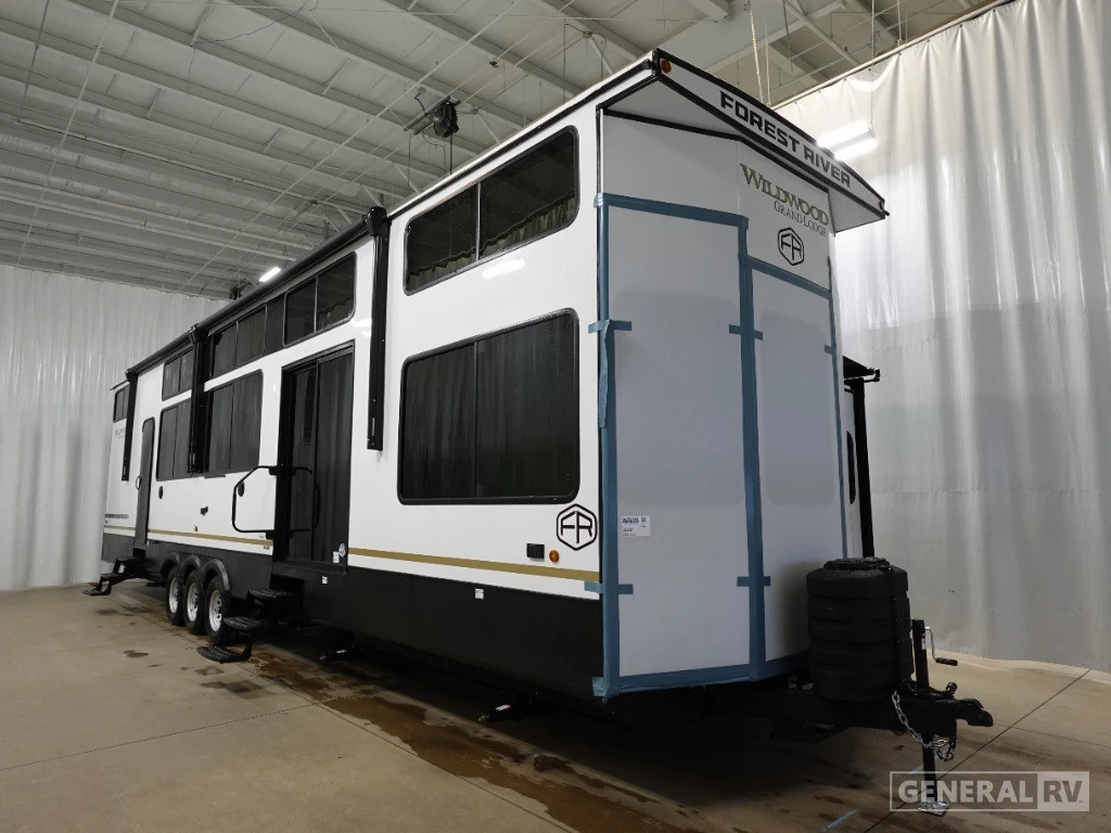 2025 Forest River Wildwood Lodge 44VIEW RVs For Sale - RV Trader