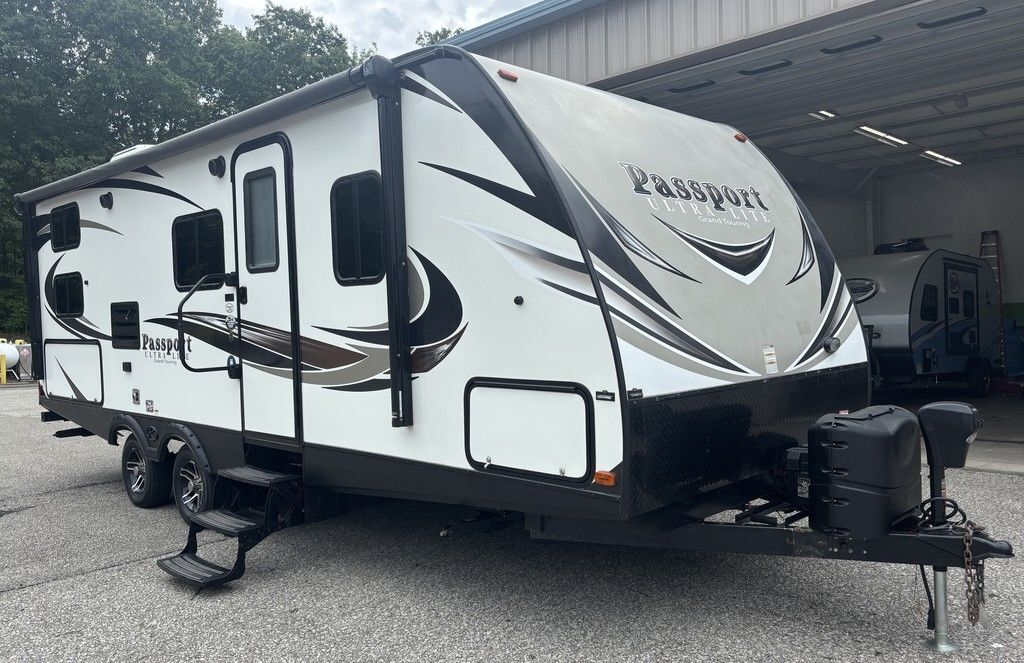 Used 2017 Keystone RV Passport Grand Touring 2400BH For Sale in Erie ...