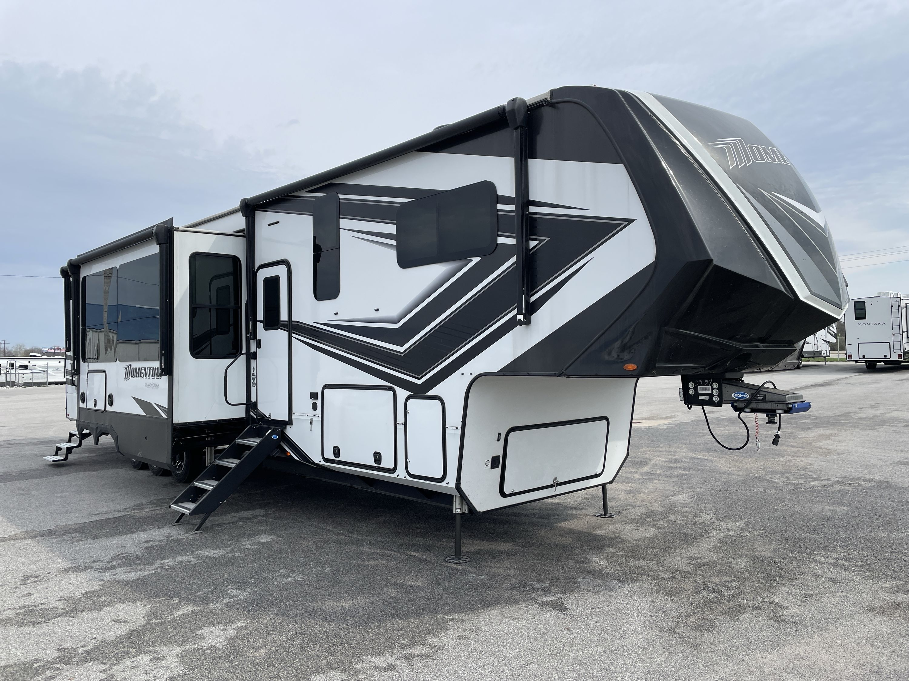 Grand Design Momentum 397TH RVs For Sale - RV Trader