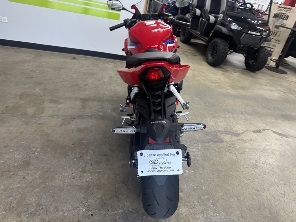 Used 2024 Honda® CBR650R Base For Sale in Barrington, IL - 5037884444 - Cycle Trader