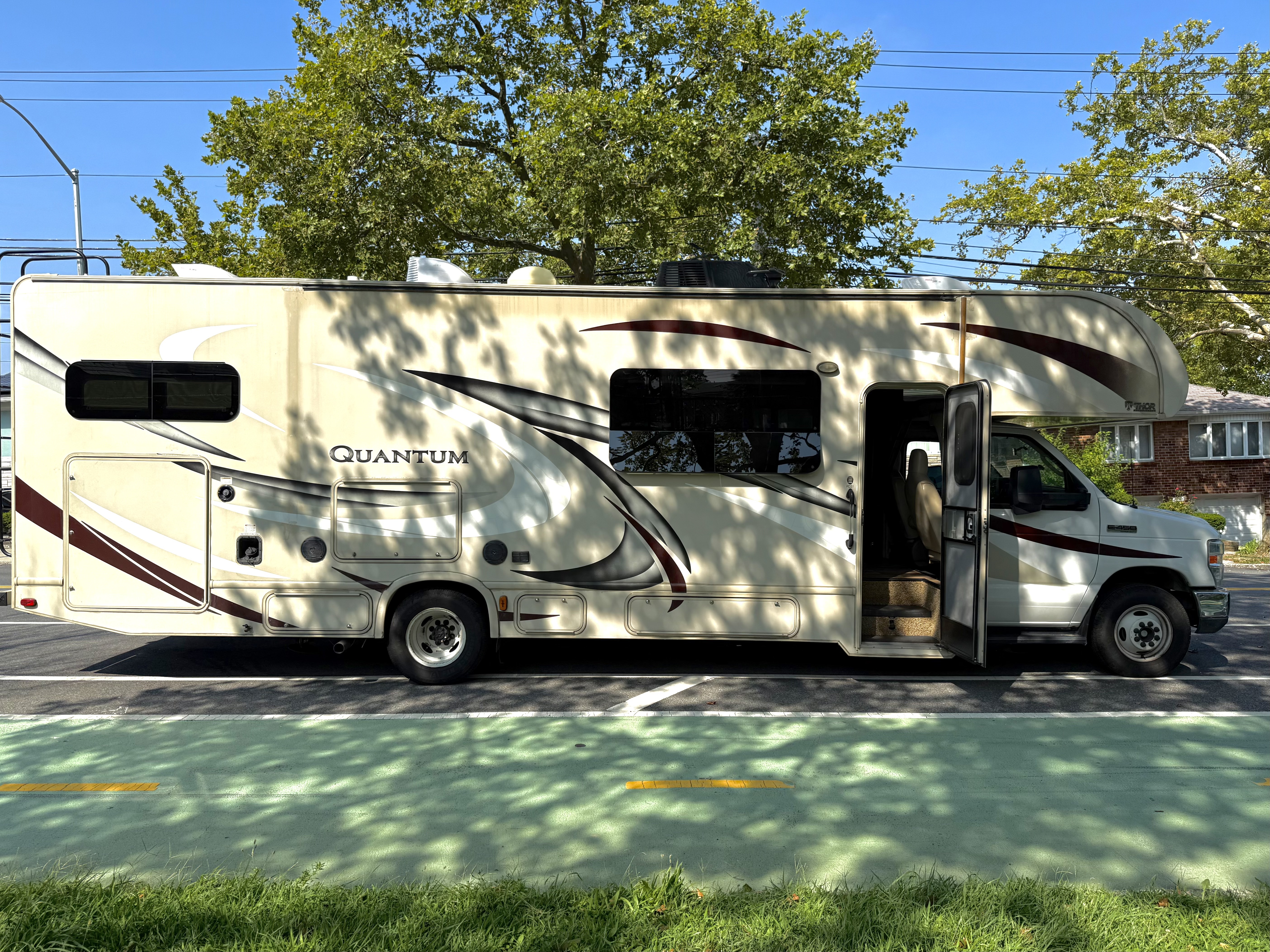 2016 Thor Motor Coach Quantum PD31 Class C RVs and Motorhomes For Sale ...