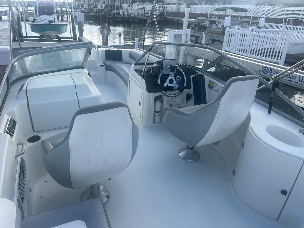 Used 2015 Splendor Sunstar 239 For Sale in Port Aransas, TX ...