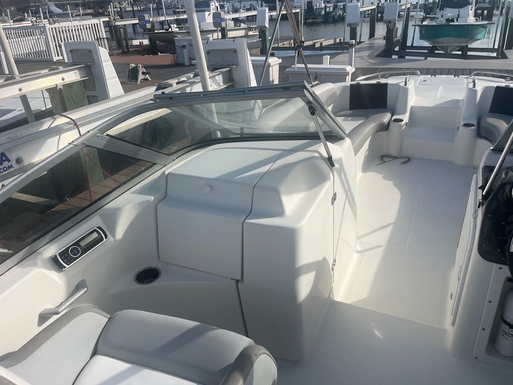 Used 2015 Splendor Sunstar 239 For Sale in Port Aransas, TX ...