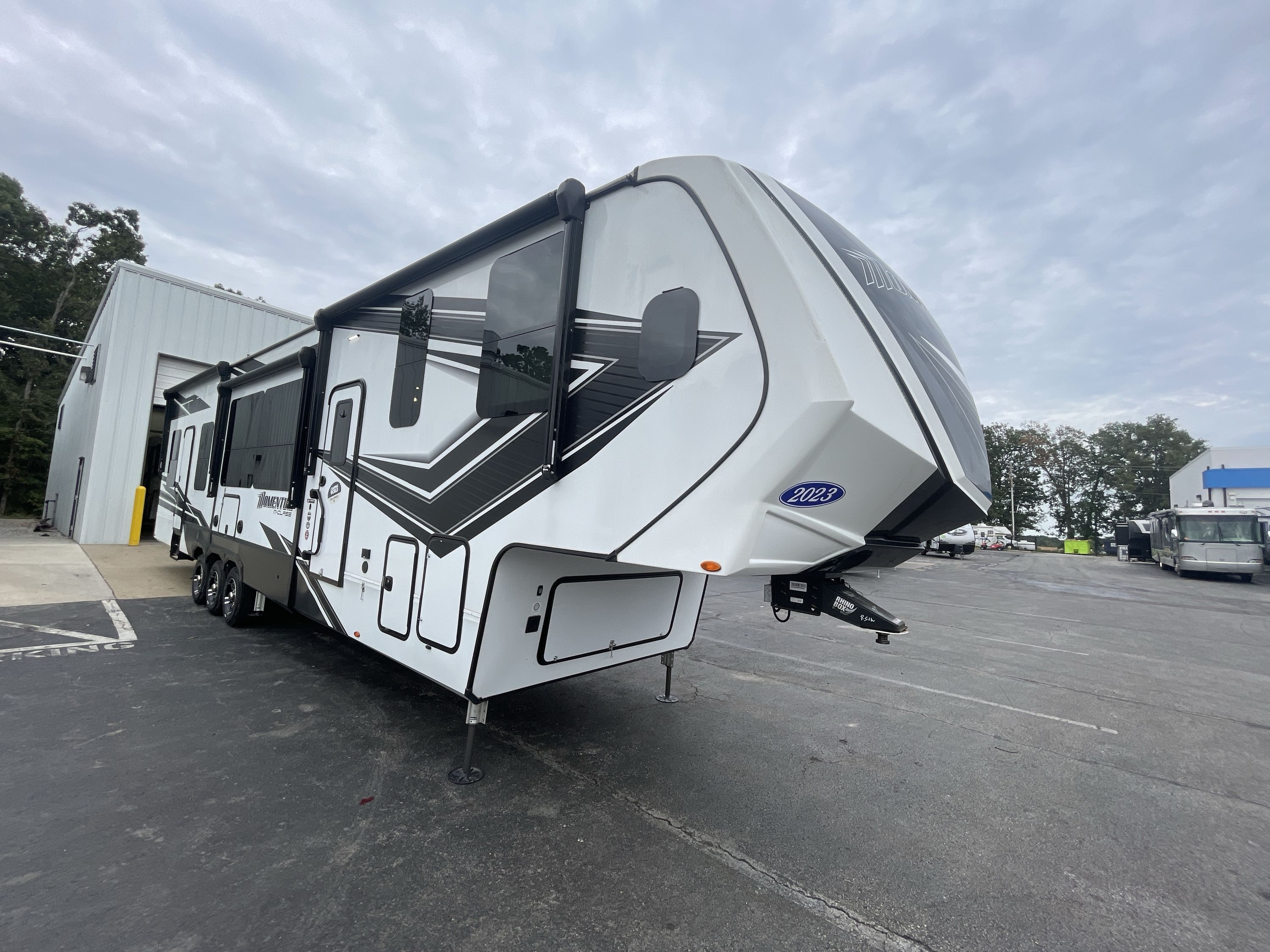 Grand Design Momentum 395MS RVs For Sale - RV Trader